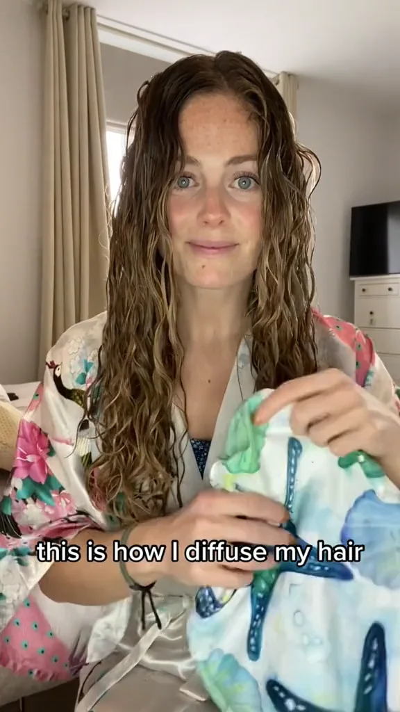 How I diffuse my wavy hair