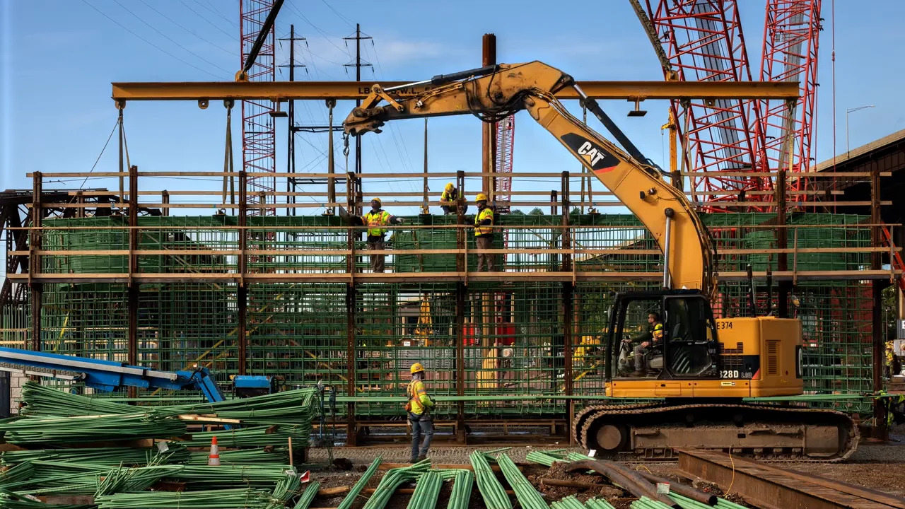 May 4-5, 2023: Pier 2 soffit work and Pier 4 rebar cage installation ...