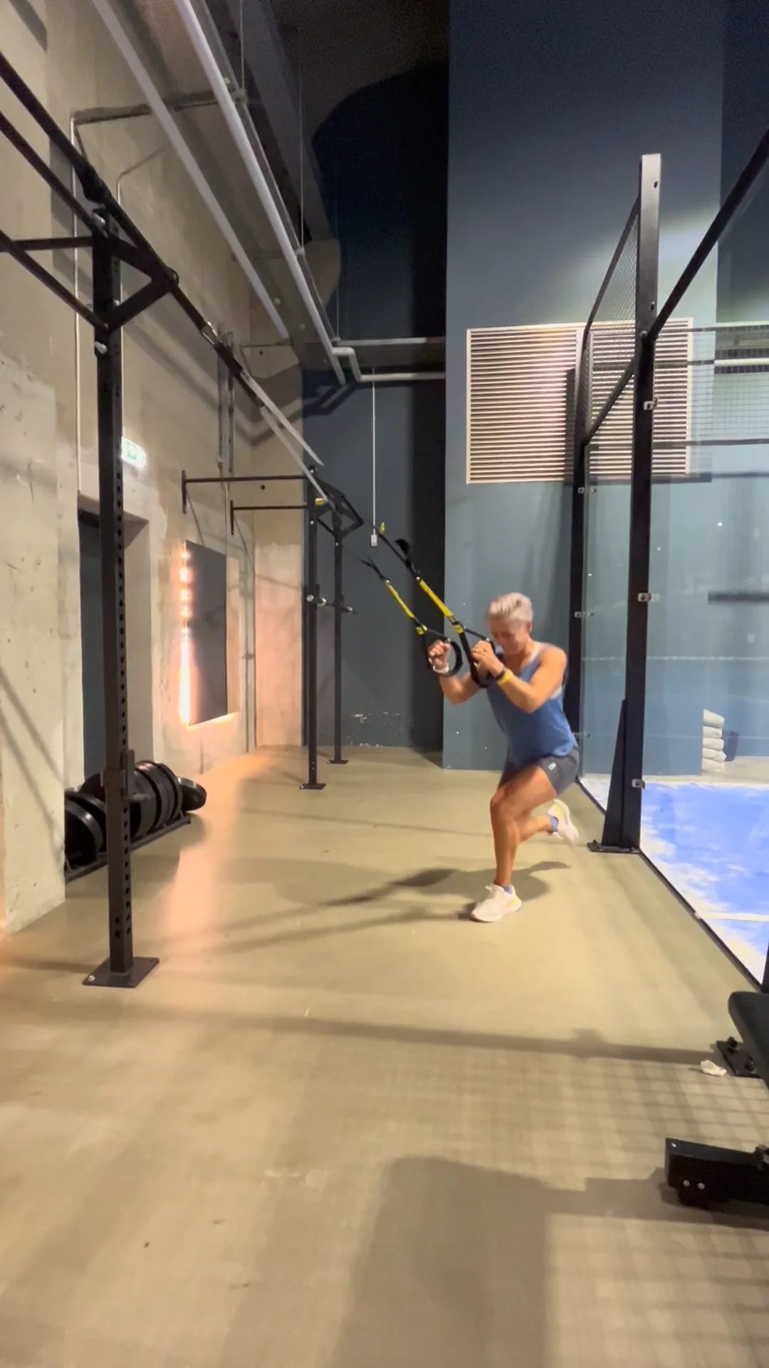 trx, step back lunge on Vimeo