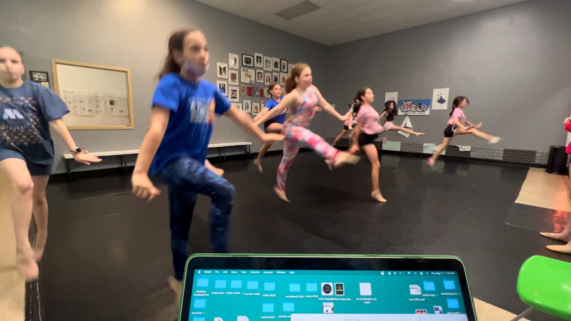 Whole ballet with music on Vimeo