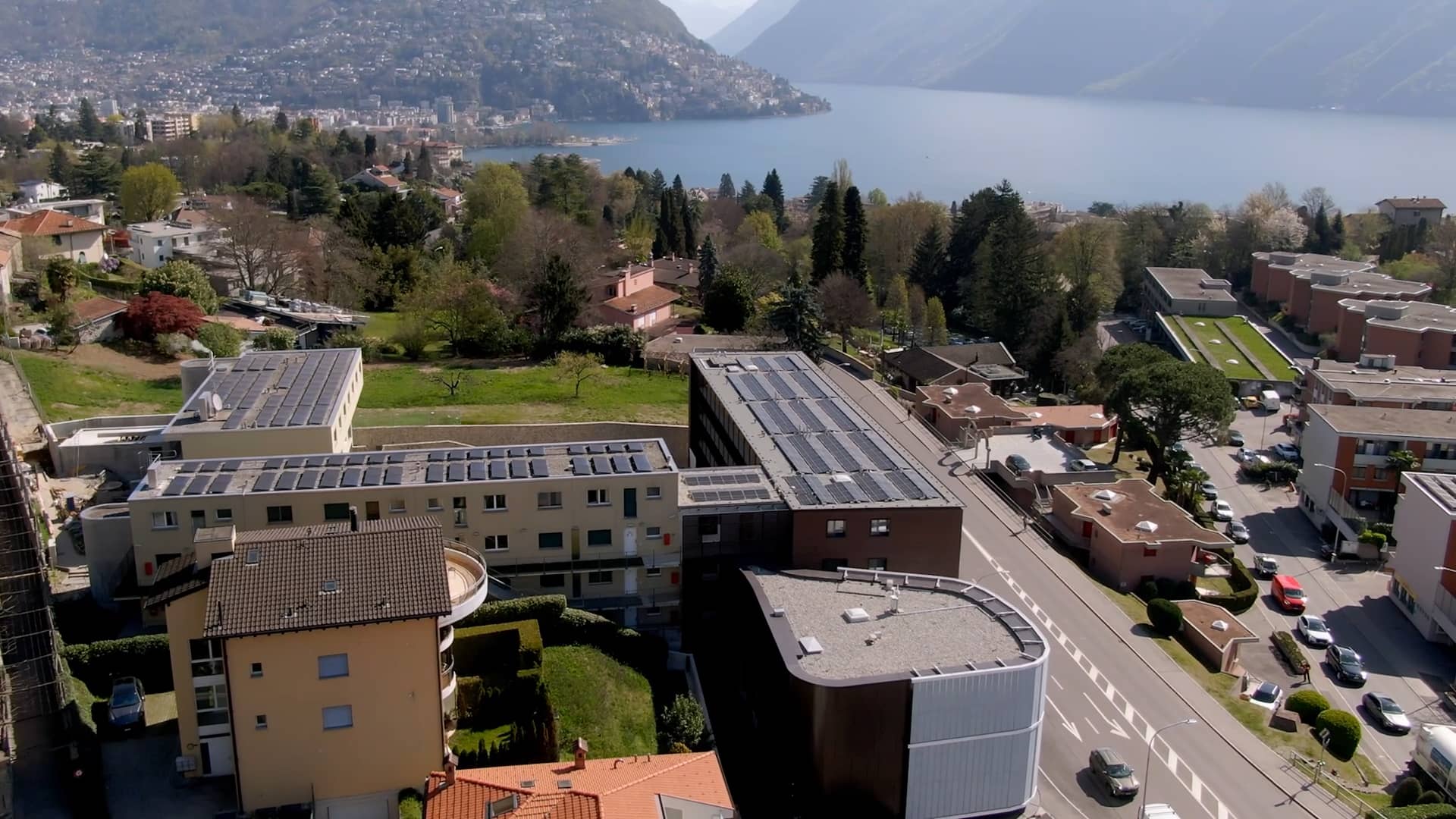 Un fotovoltaico che segue il sole per il nuovo campus di Franklin ...