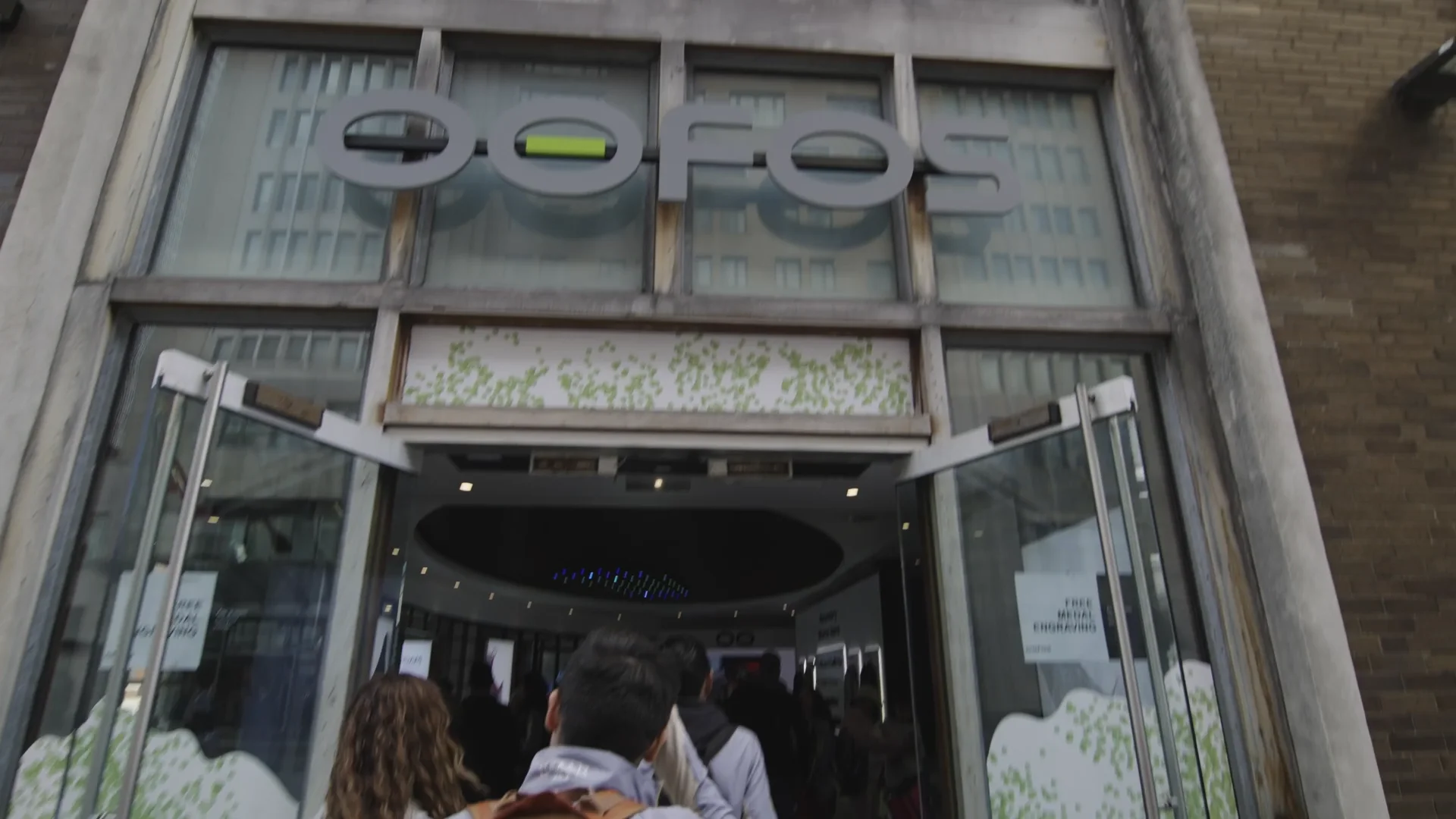 oofos_boston_v05 (Original) on Vimeo