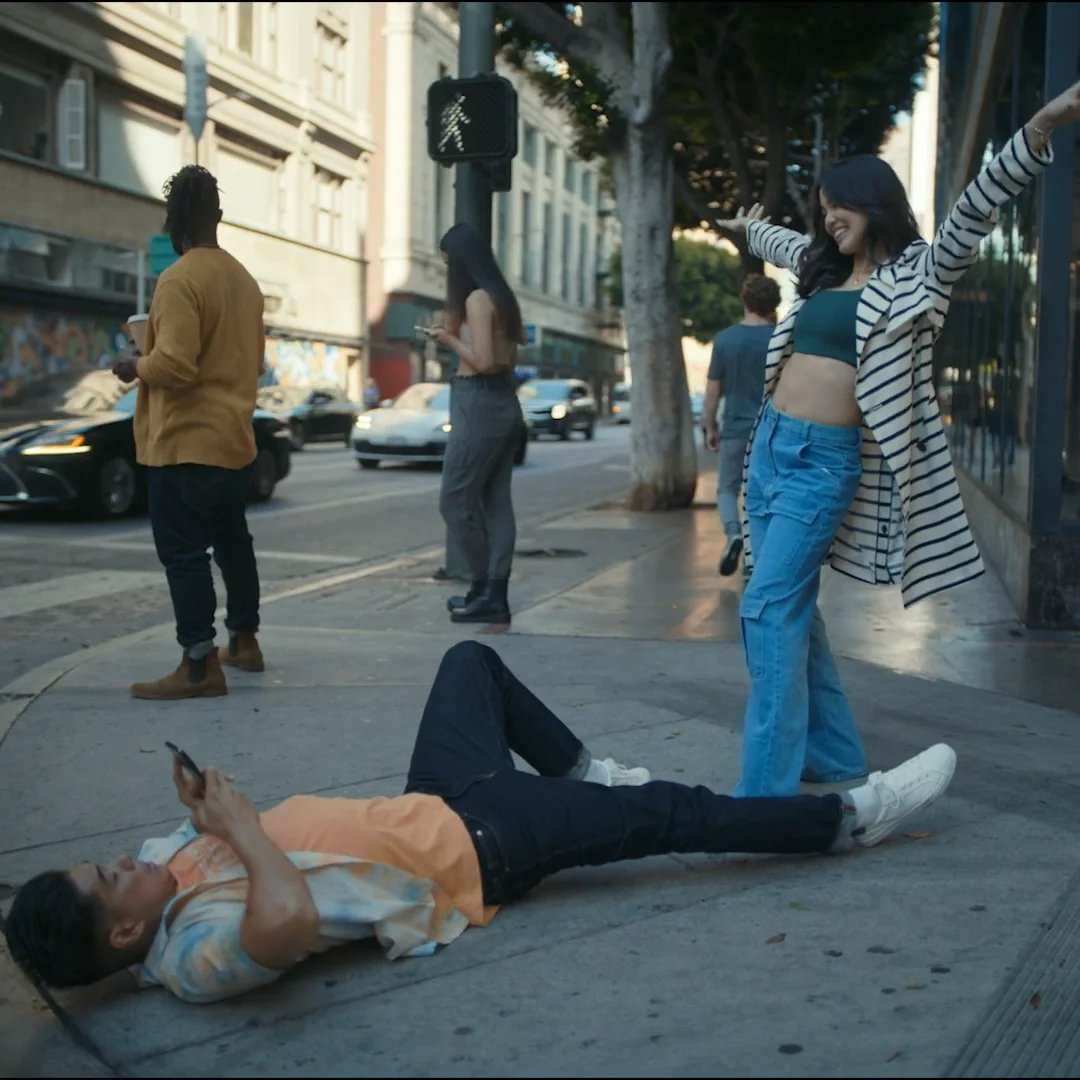 Samsung Directed by JJ Augustavo Production Company M ss ng P eces on Vimeo