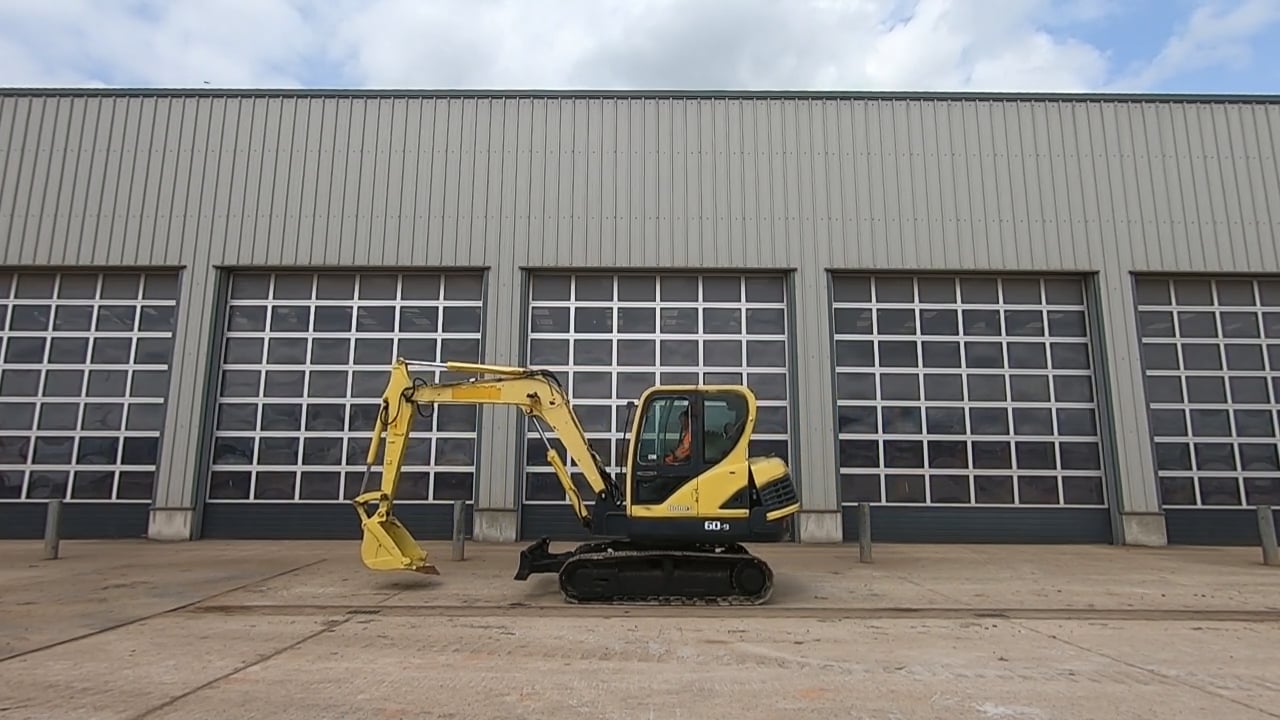 Hyundai R60-9 - Dromore June 23 on Vimeo