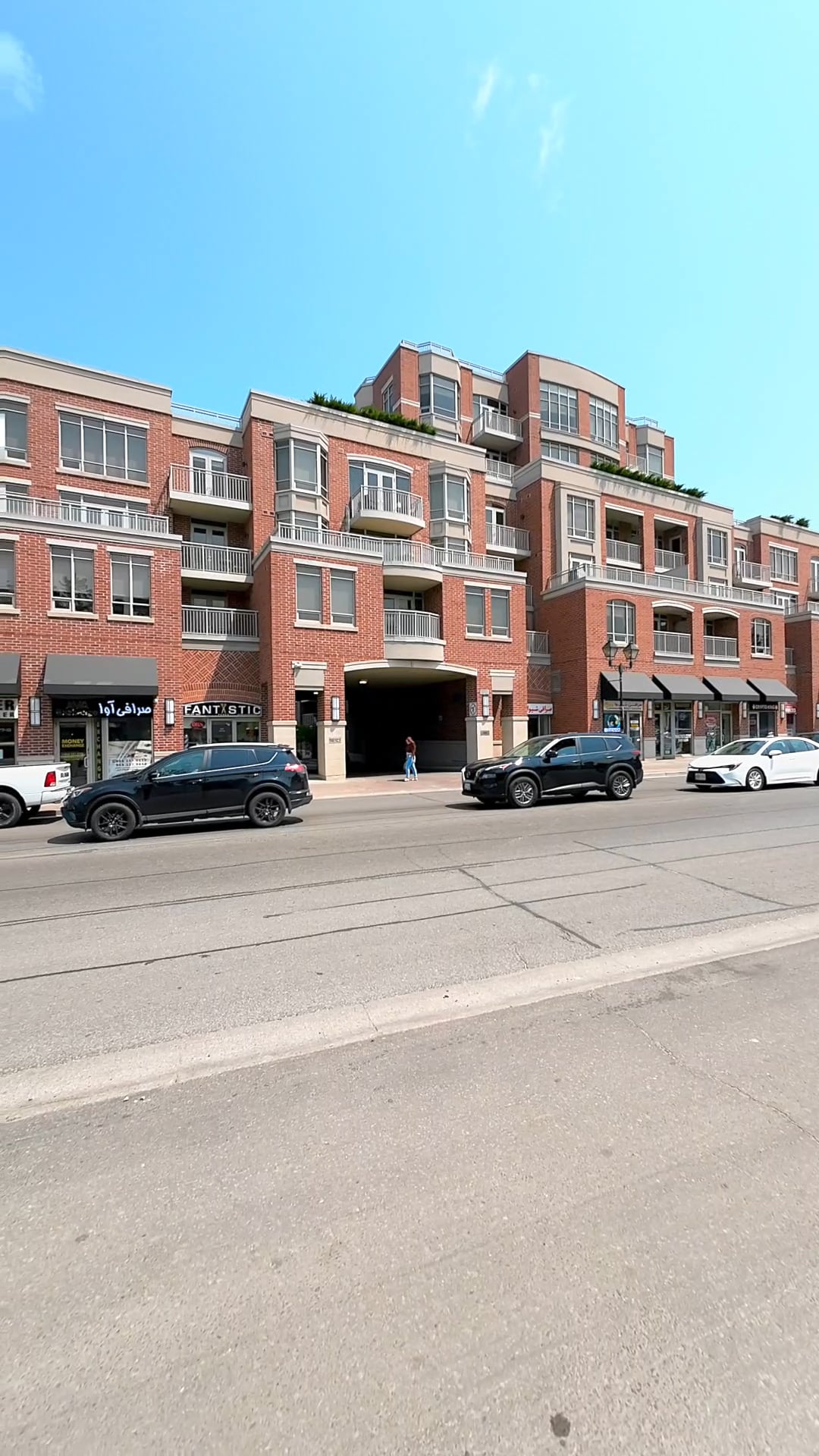 10101 Yonge St Suite 406, Richmond Hill on Vimeo
