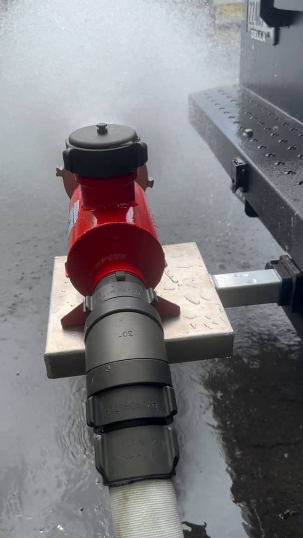 Scale Jail- Side View Straight Discharge on Vimeo