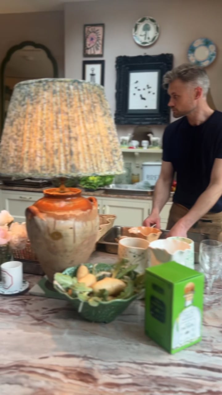 Wiggy Kit x Sarah Corbett-Winder on Vimeo