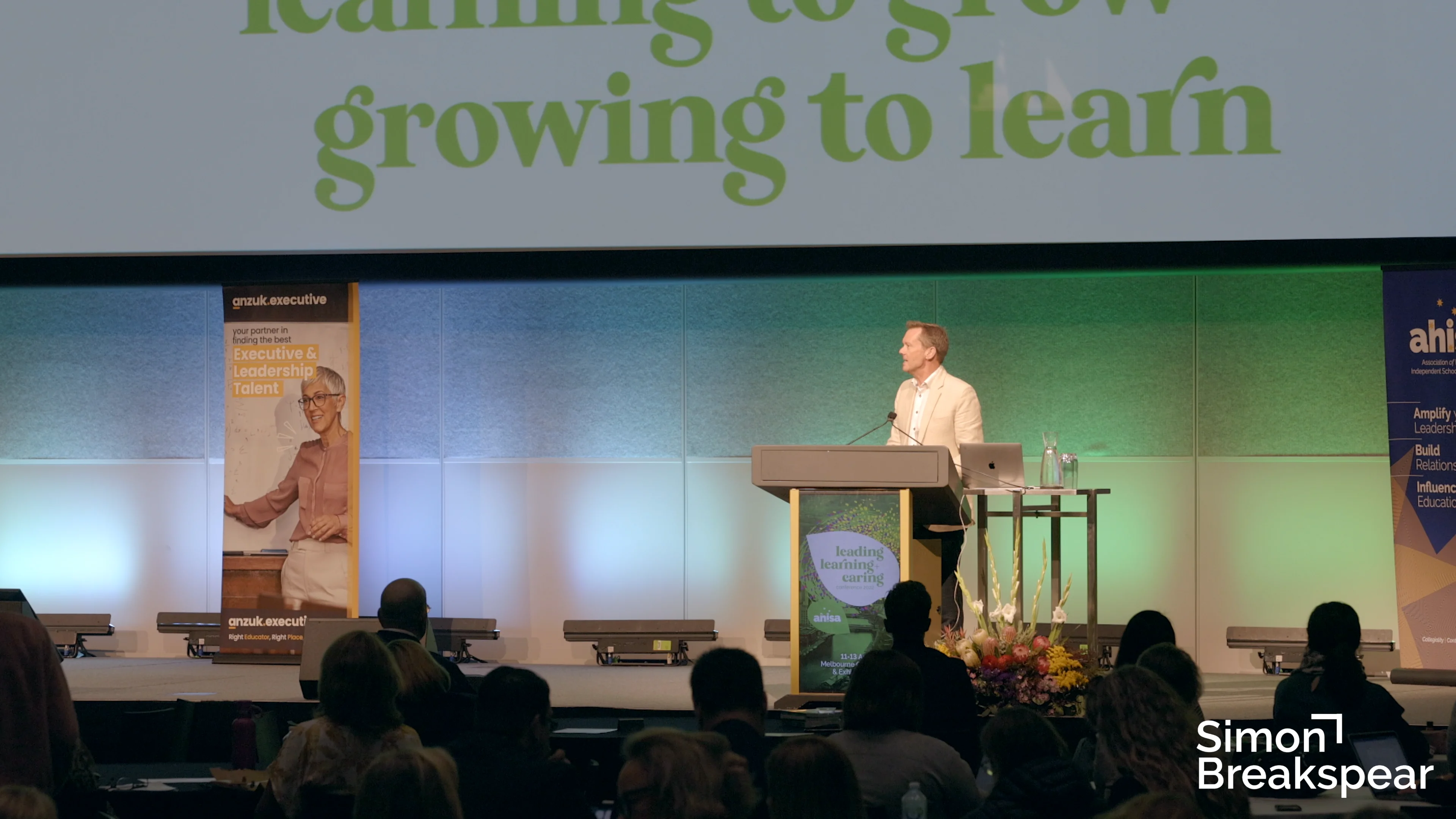 Simon Breakspear Speaking Reel 2023