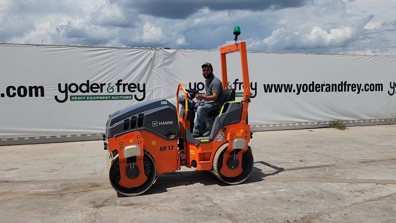 Hamm HD12VV Double Drum Vibrating Roller -Y&F Florida June 23 on Vimeo