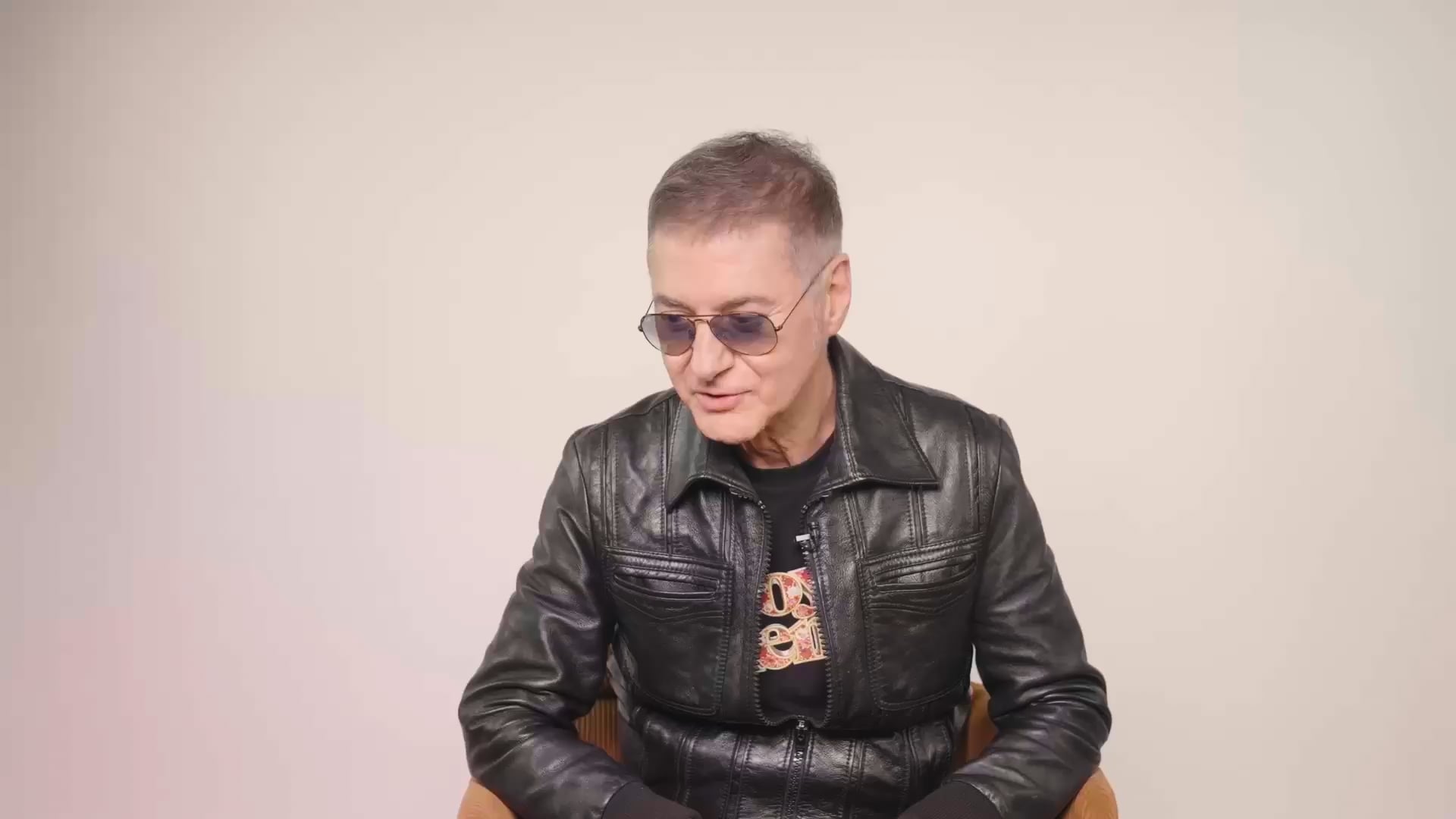 Étienne Daho | Vanity Fair on Vimeo