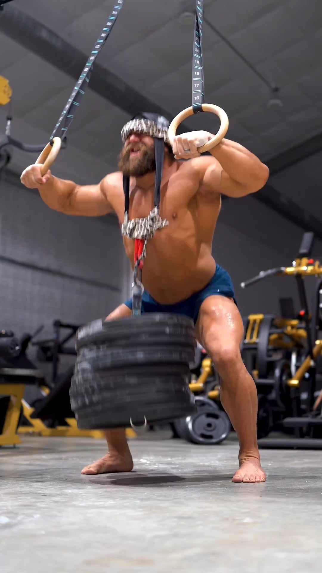 JUJIMUFU RING NECK DIPS 1250LB EN DISCOS Y 495LB DE PESO CORPORAL on Vimeo