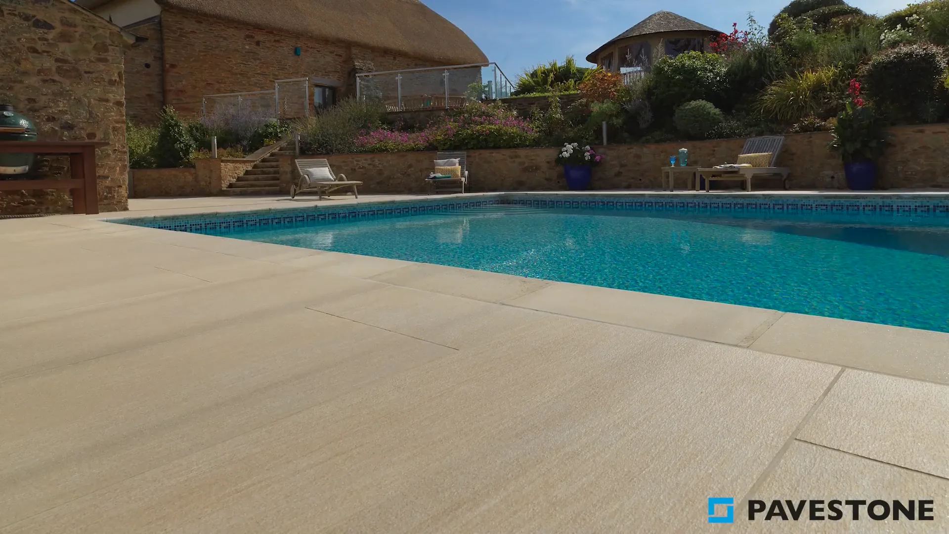 Pavestone - Pavestone Discovery Sun Grande Porcelain Patio Paving on Vimeo