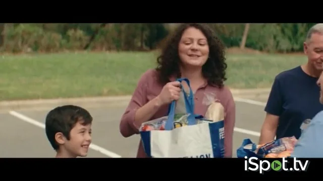 food_lion_commercial_asher_alexander_2023 (360p) on Vimeo