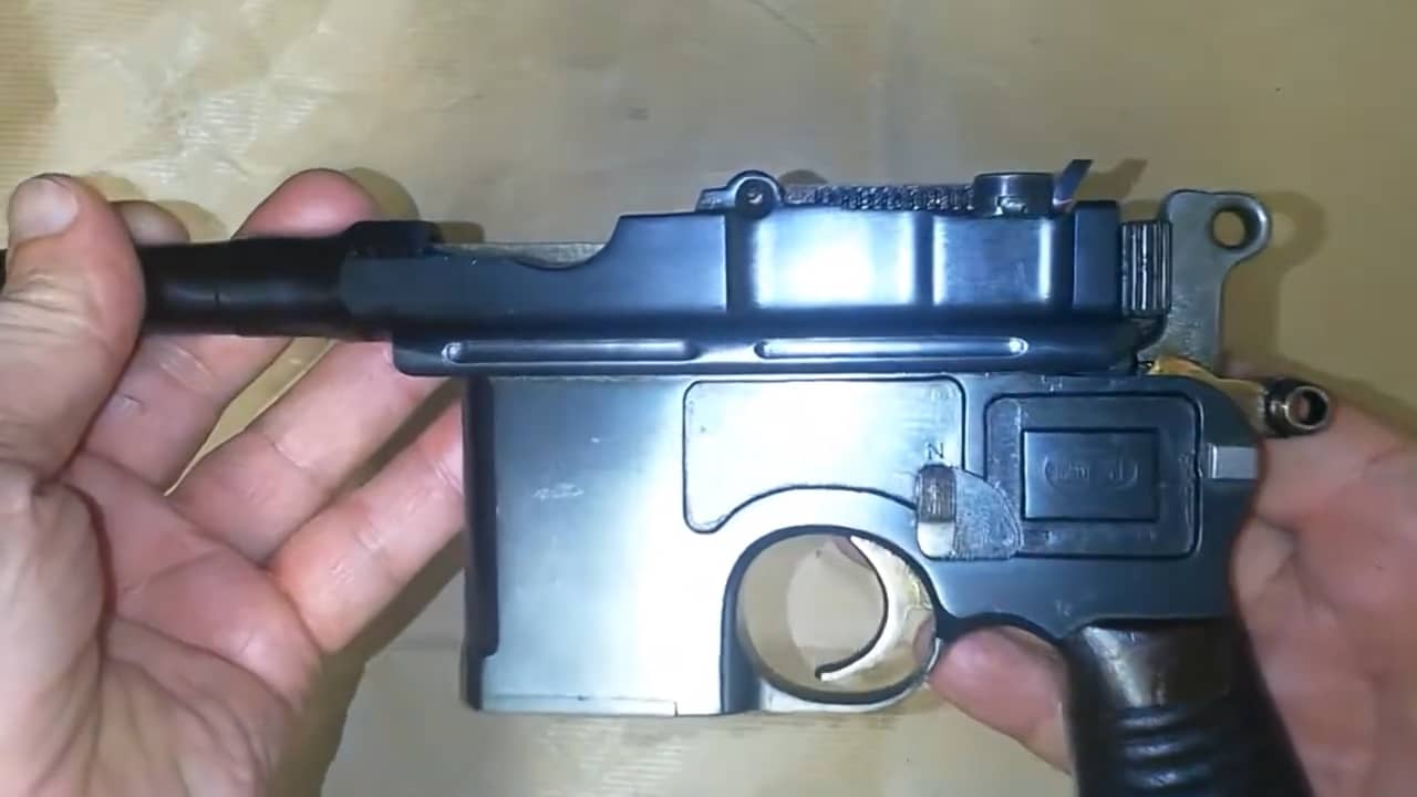 Royal MM31 1st model (Modelo Militar), 7,63 mm Mauser (7,63x25 mm_.30 Mauser Automatic) on Vimeo