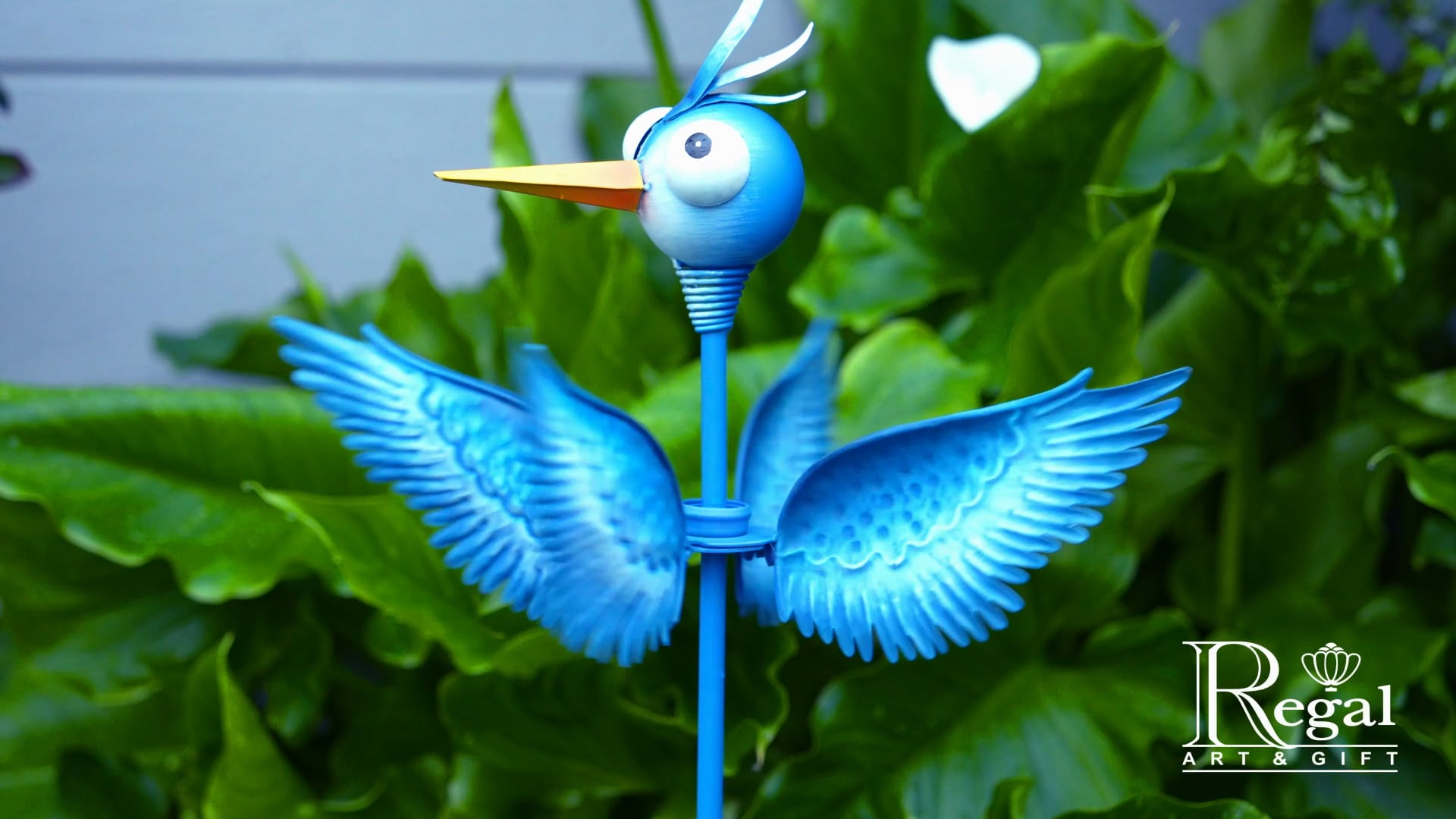 13505 Goofy Spinner Stake Heron on Vimeo