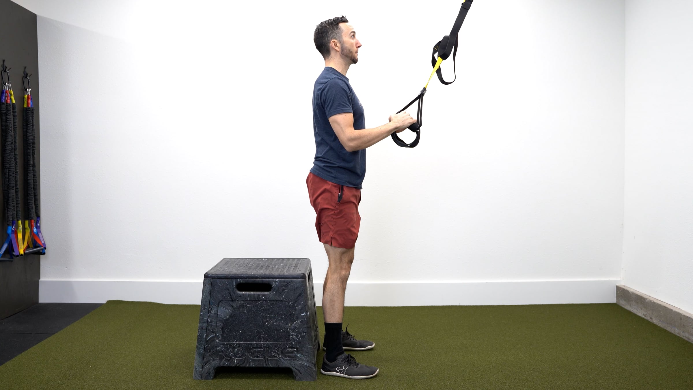 Bodyweight Squat - Assisted & Reduced Range of Motion (Demo)