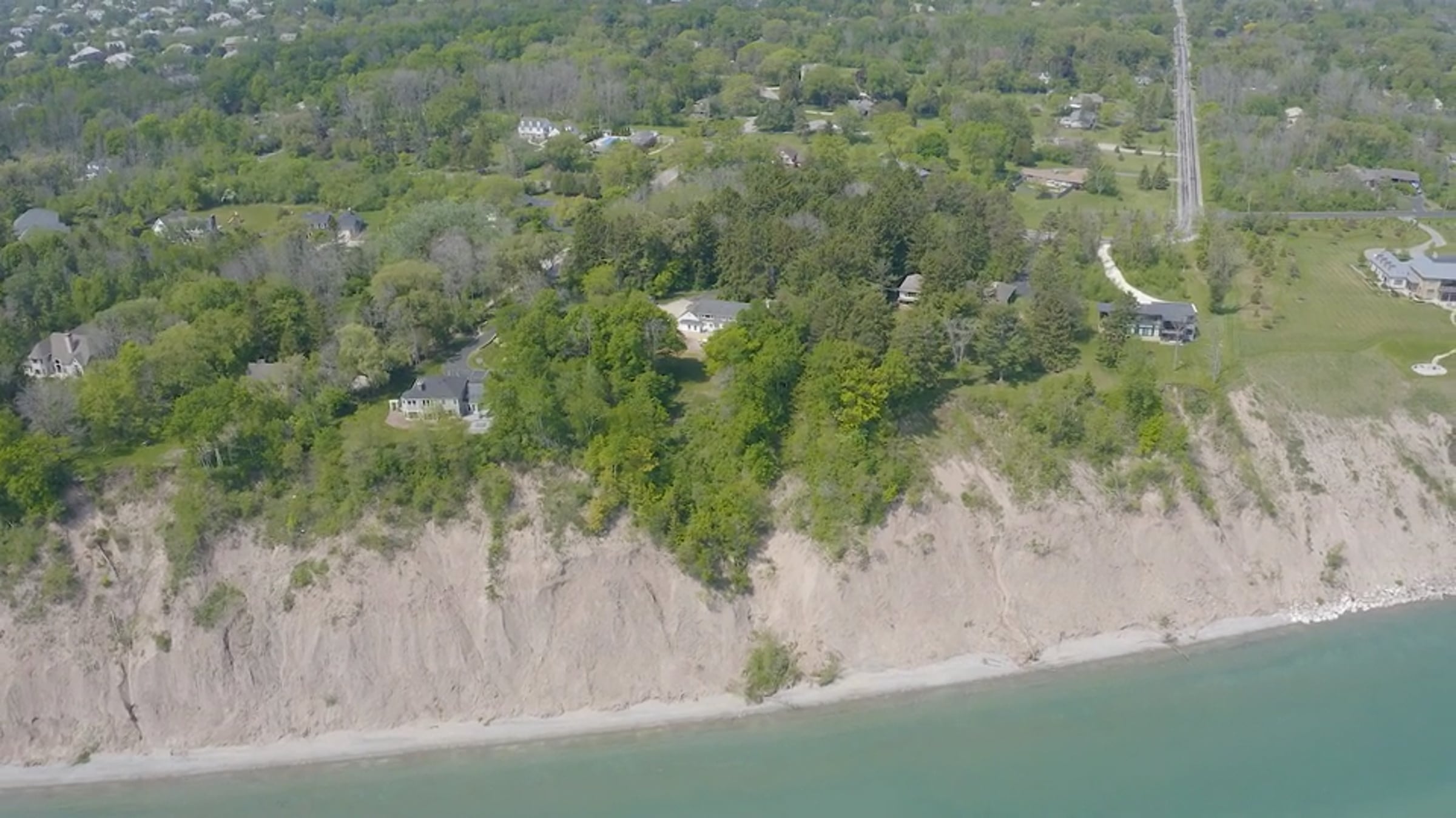 11124 N Lake Shore Dr Mequon WI