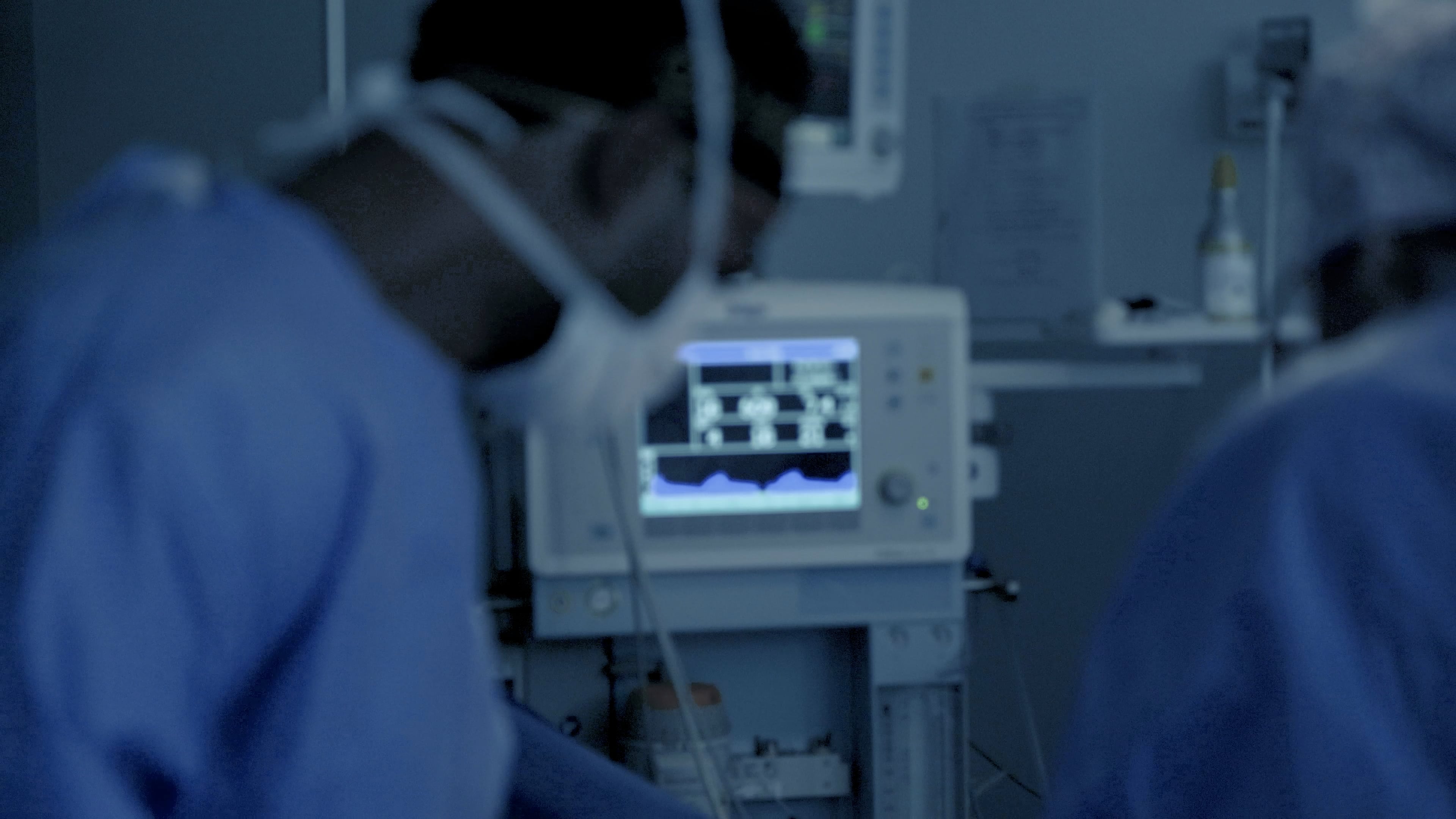 Vidéo VASER HD abdomen flancs et dos avec augmentation pectorale ...