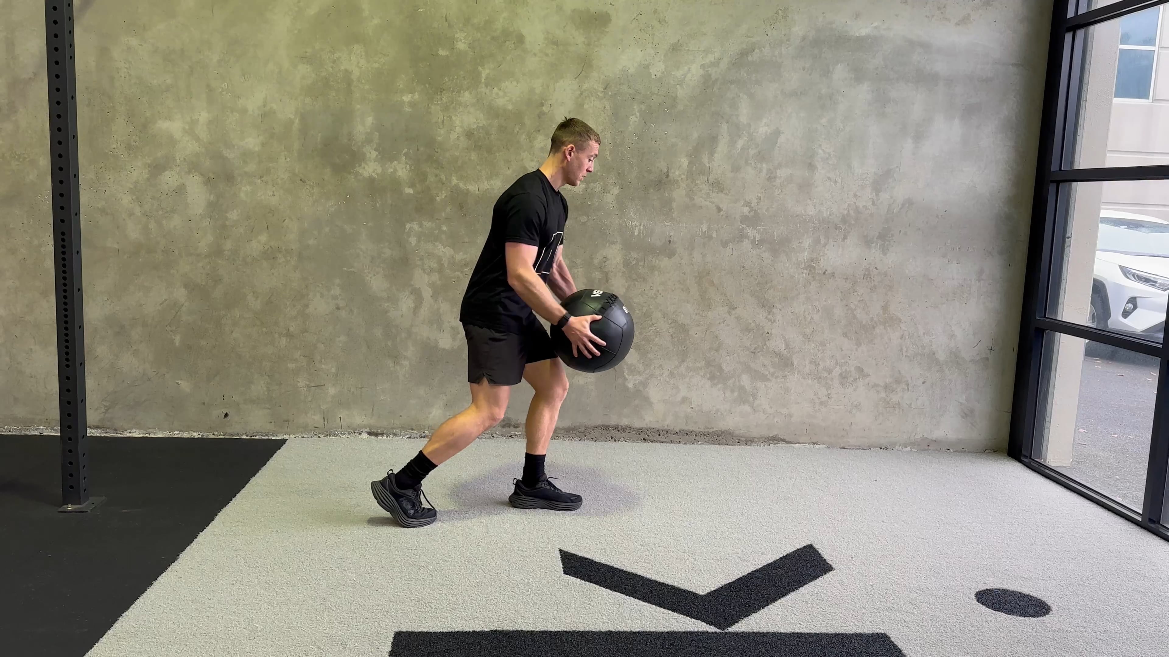 Split stance med ball chop on Vimeo