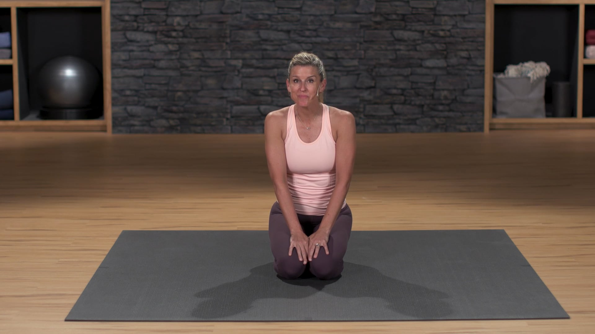 3475_Movement_Break_Tina_Core Workout on Vimeo