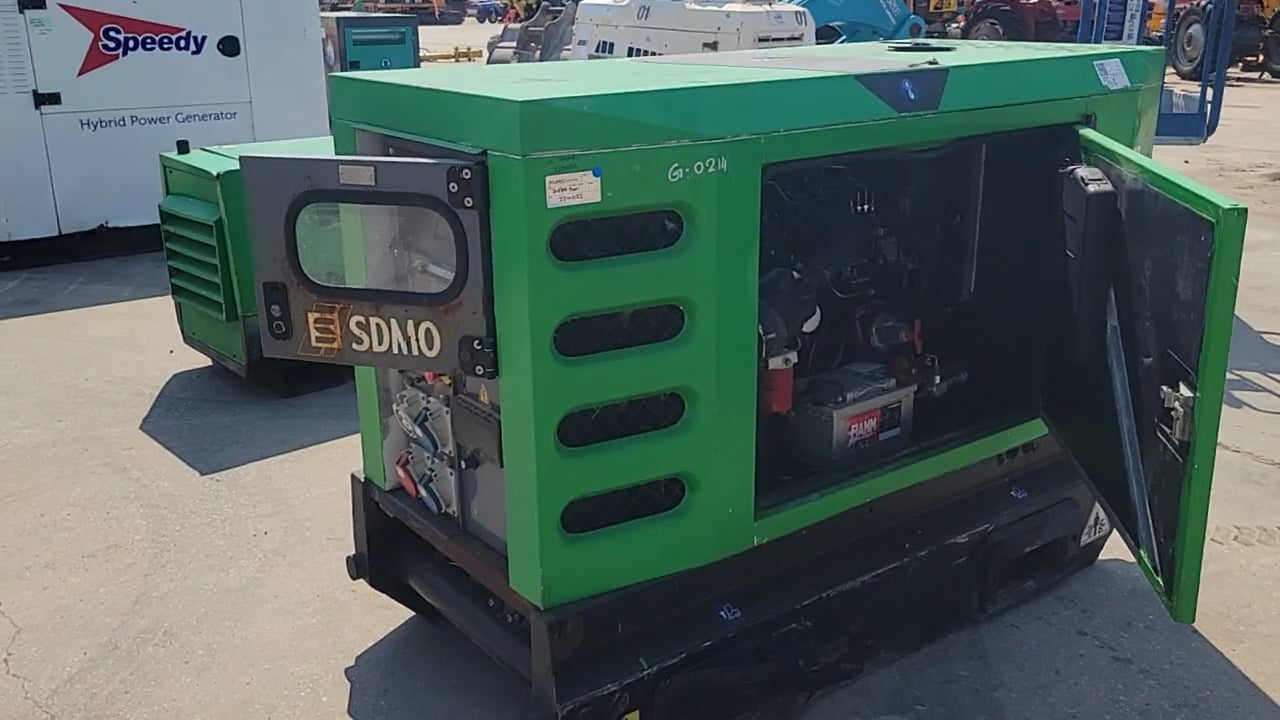 SDMO 22KvA Generator, 4 Cylinder Engine - Leeds June 23 on Vimeo