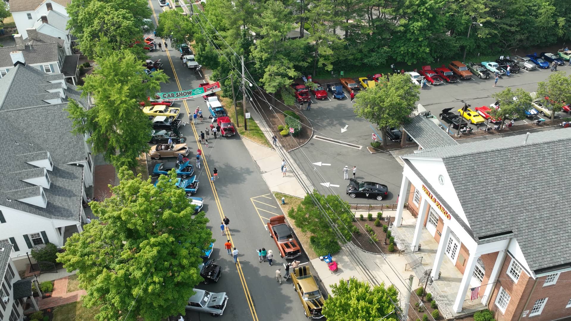 Car show time lapse on Vimeo