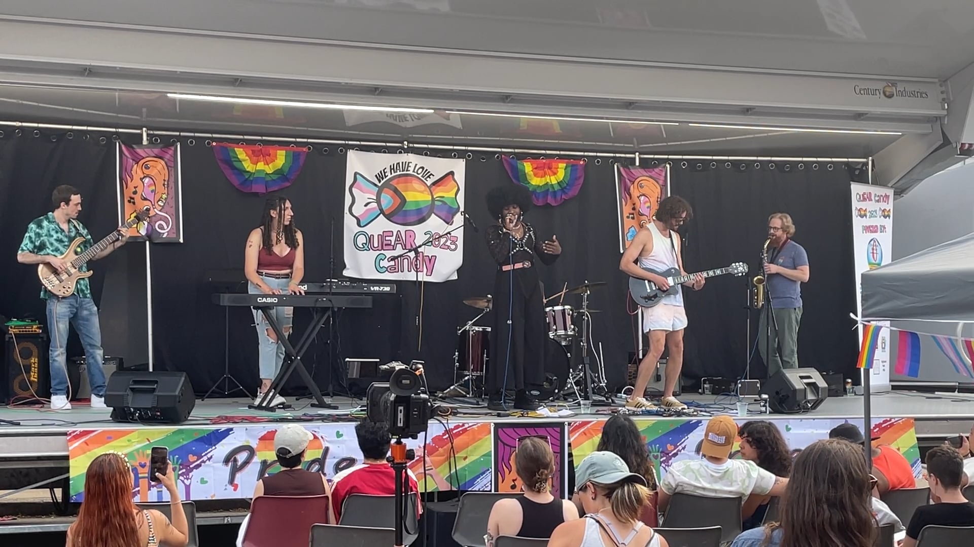 QuEAR Candy on Vimeo