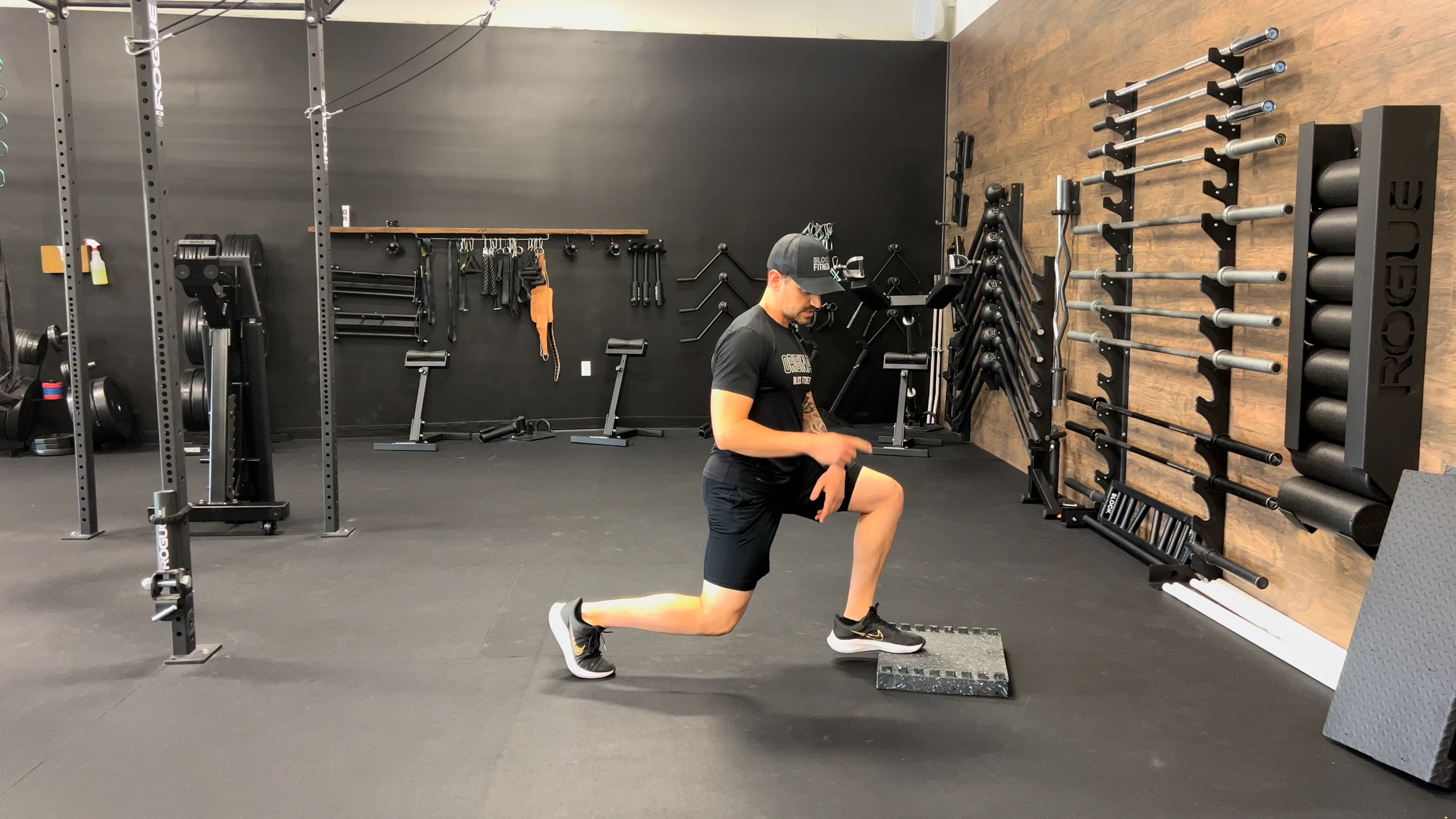 Floated Heel Split Squat ISO