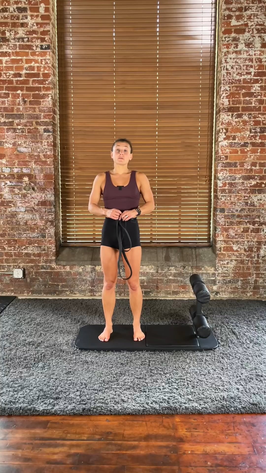 SL RDL - banded single leg Romanian deadlift on Vimeo