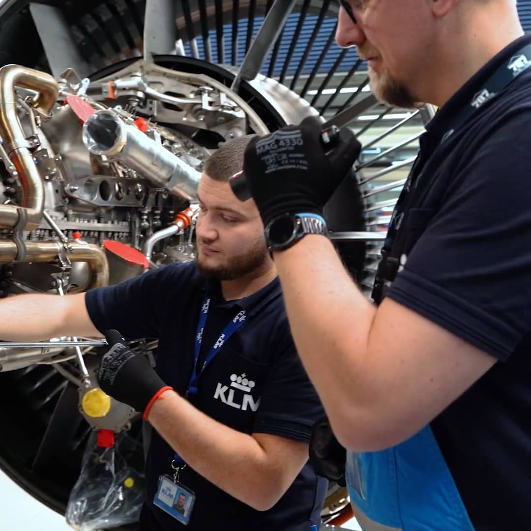 KLM E&M social video 2 on Vimeo