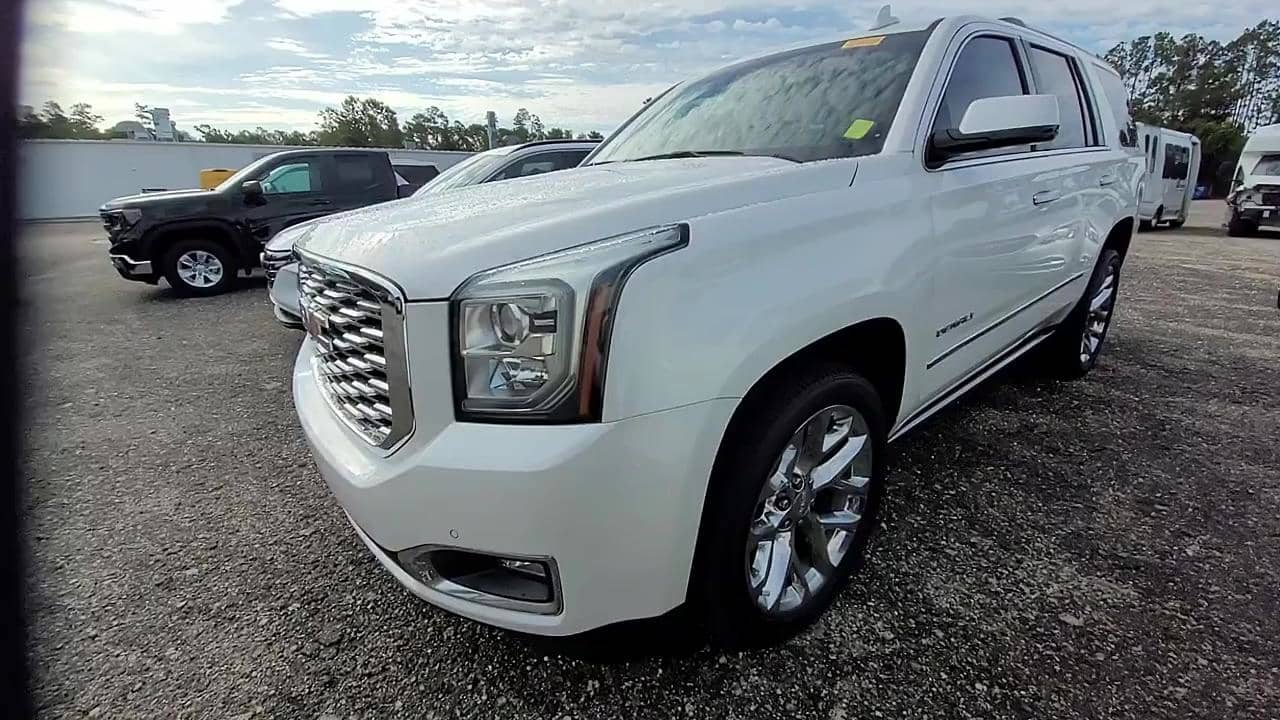 USED 2018 GMC YUKON DENALI at Coggin Buick GMC (USED) #CGBS180034 on Vimeo