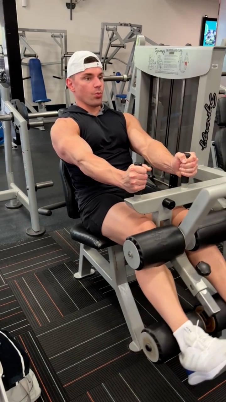 Seated Hamstring curls on Vimeo