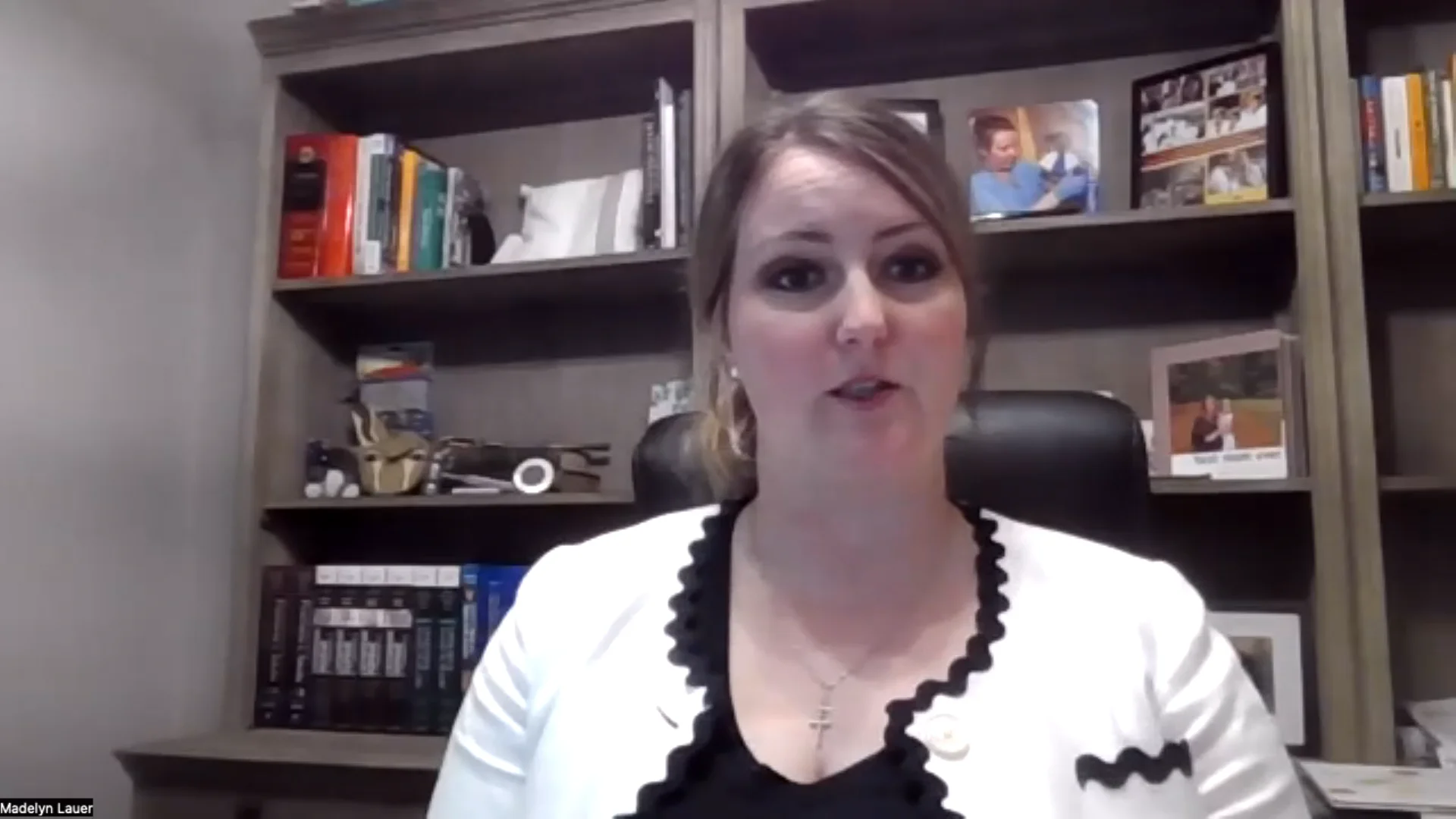 Hand Conversations with Madelyn Lauer, MD on Vimeo