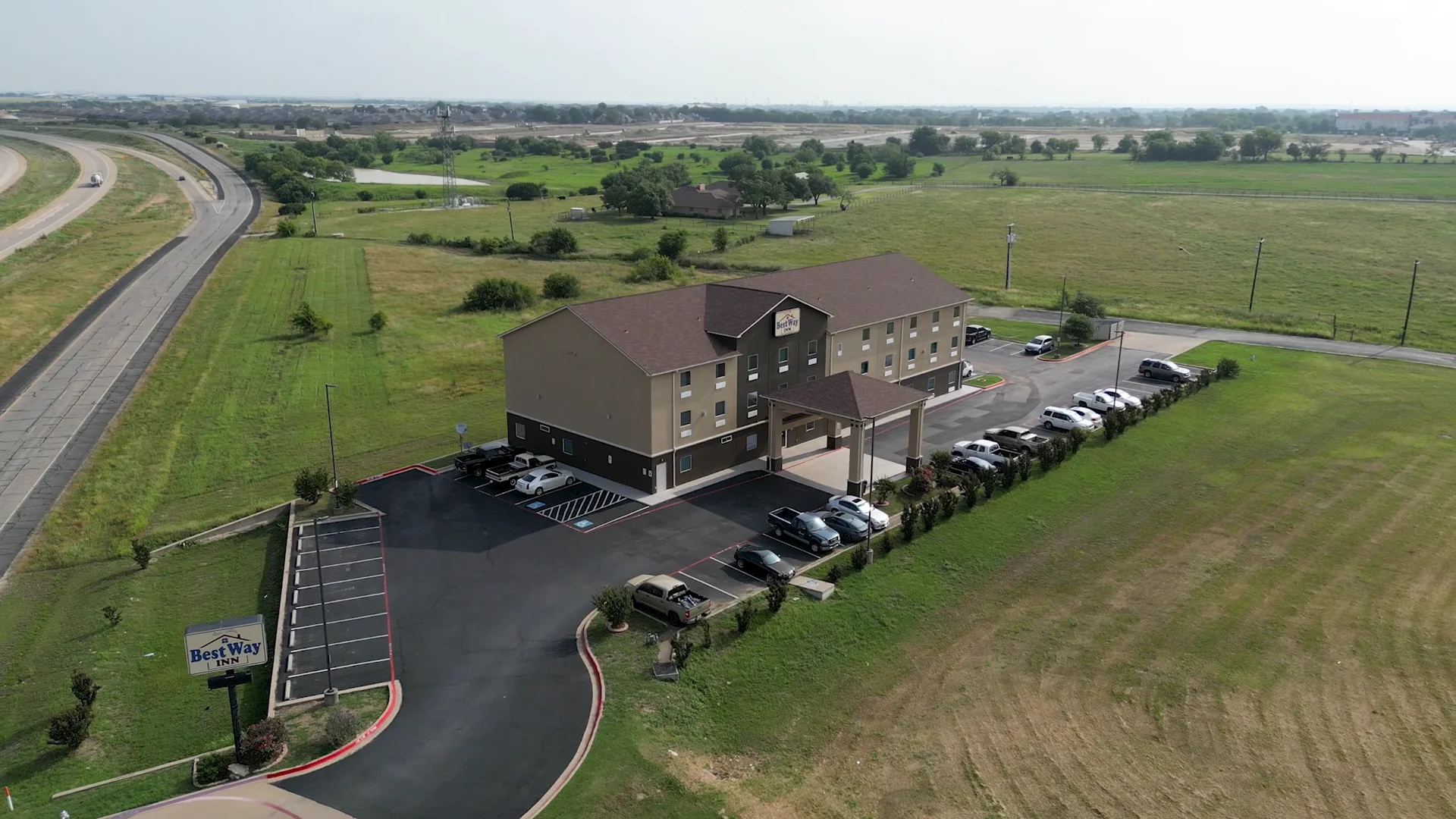 BEST WAY INN - 1970 W Henderson St // Cleburne, TX (unbranded) on Vimeo