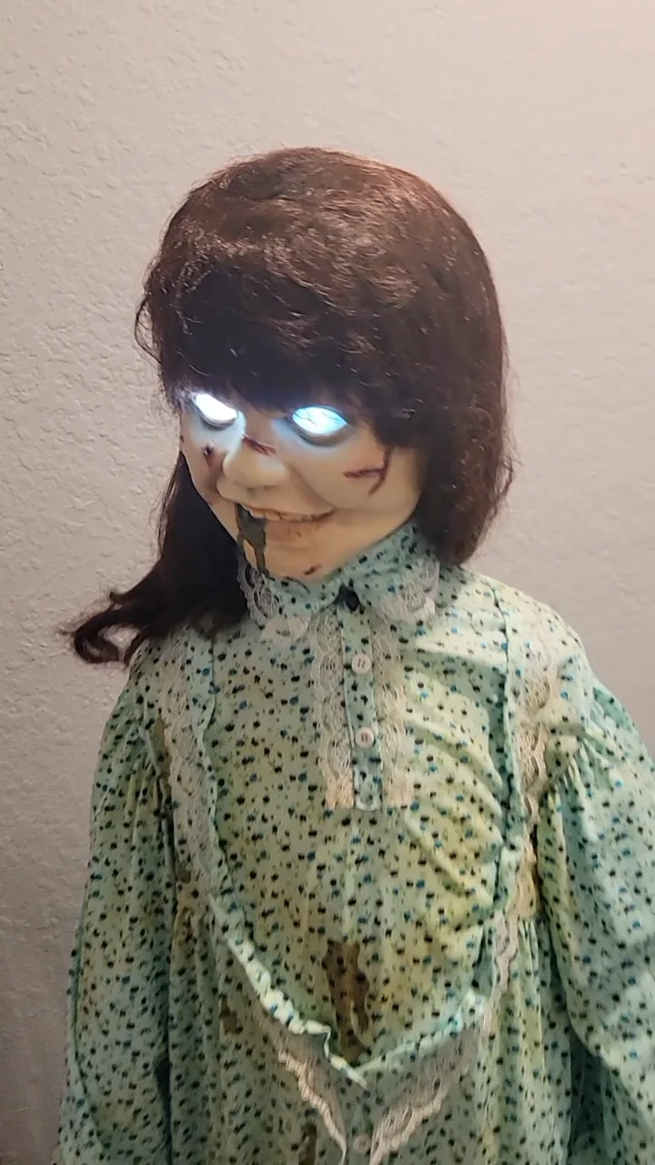 Animated Regan Animatronic on Vimeo