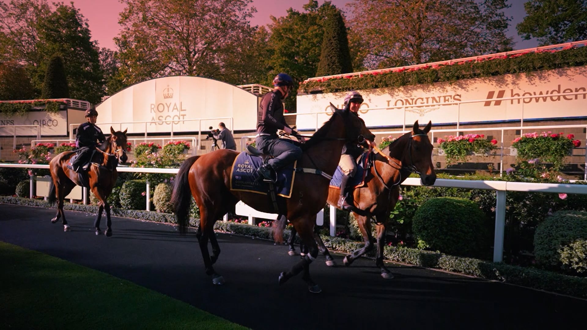 Tom Marquand Rides A Winner For The King on Vimeo