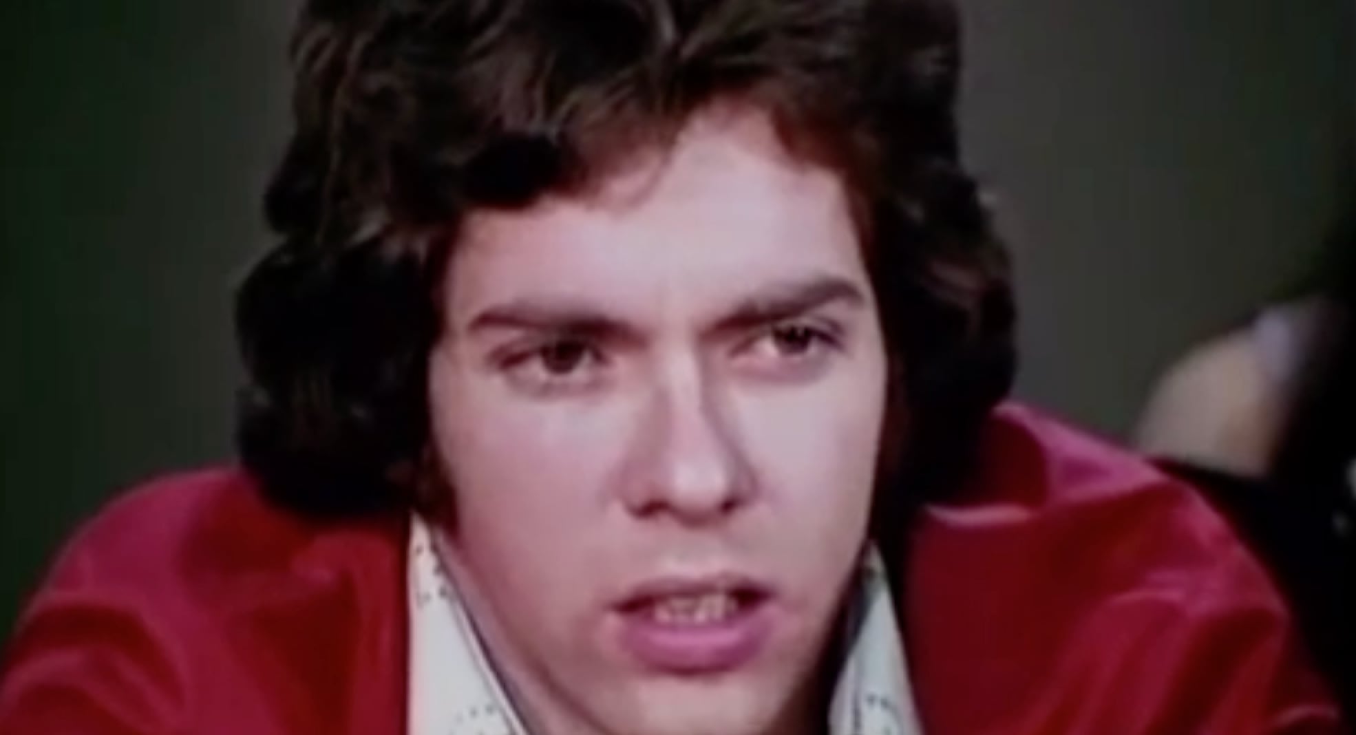 Red Bull, litter bins and the ASCH test on Vimeo