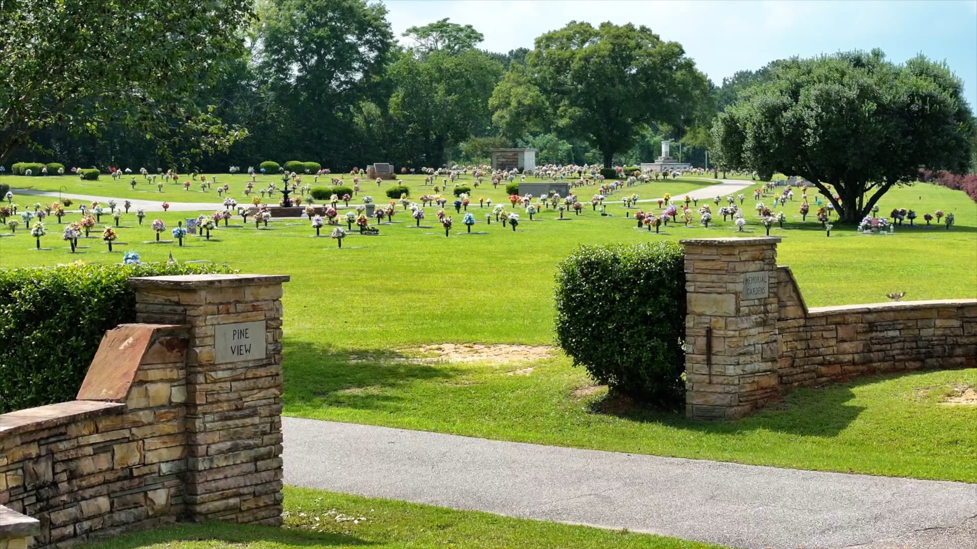 Pineview Memorial Gardens