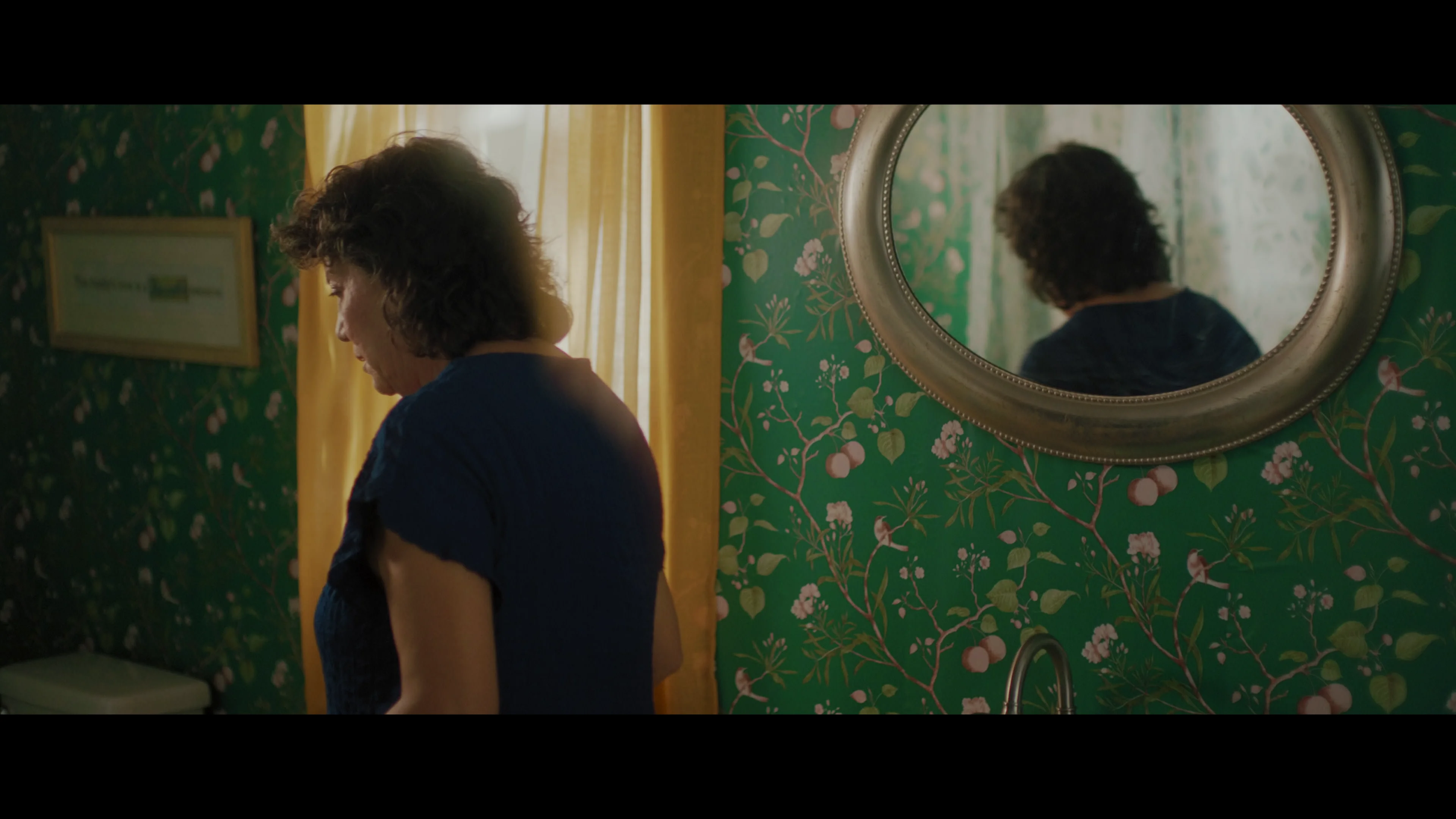 INSIDE (short) - Trailer 4K