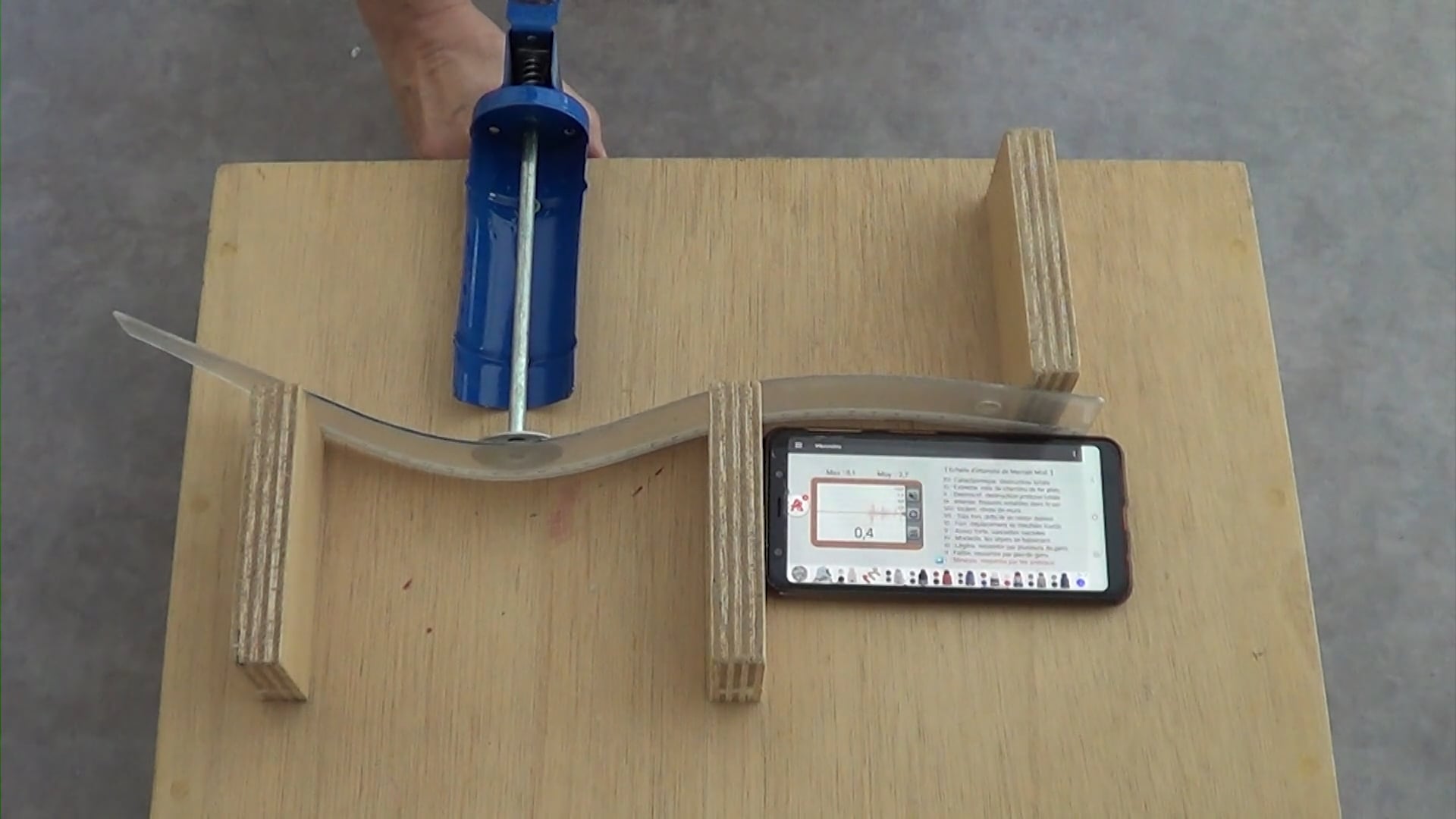 Modélisation d'un séisme ou la "machine à casser des règles" on Vimeo