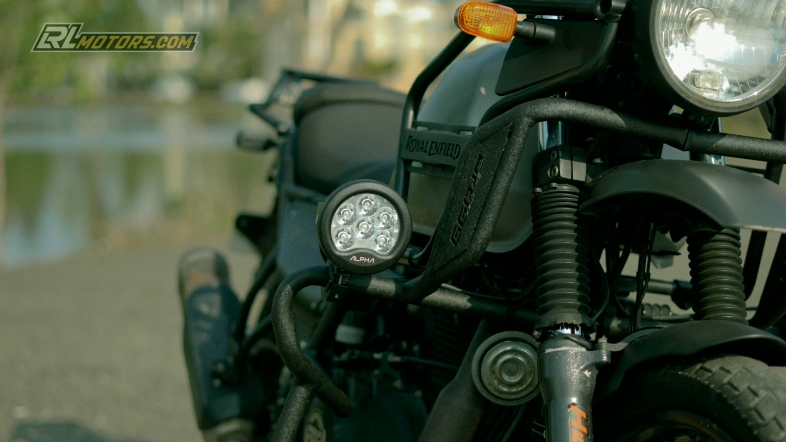 Maddog Alpha Auxiliary Lights on Vimeo