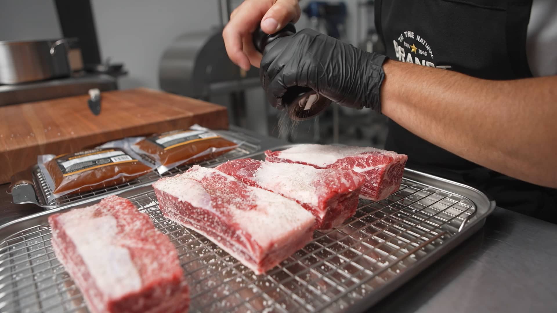 Brandt Beef Demi Glace-Shortrib on Vimeo