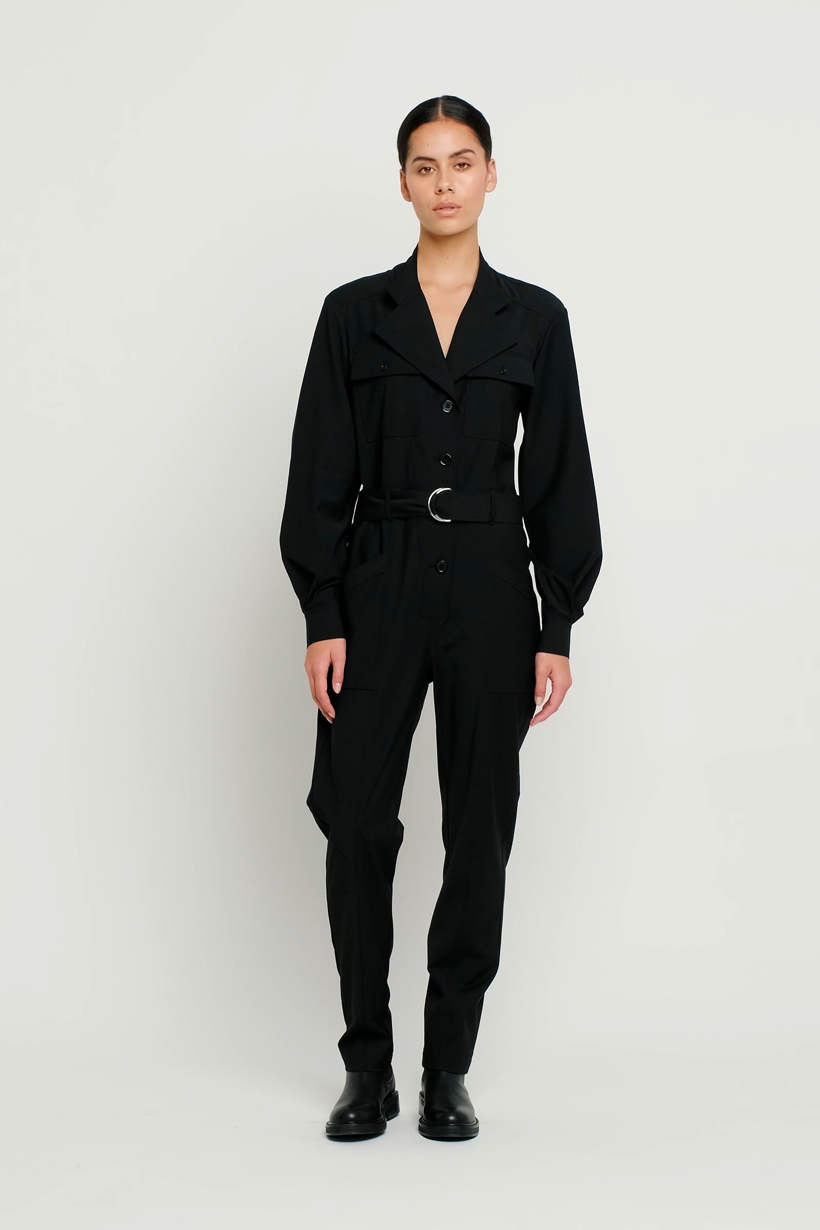 S29-F1FS23003_BLACK_REIGN OF JUPITER JUMPSUIT on Vimeo