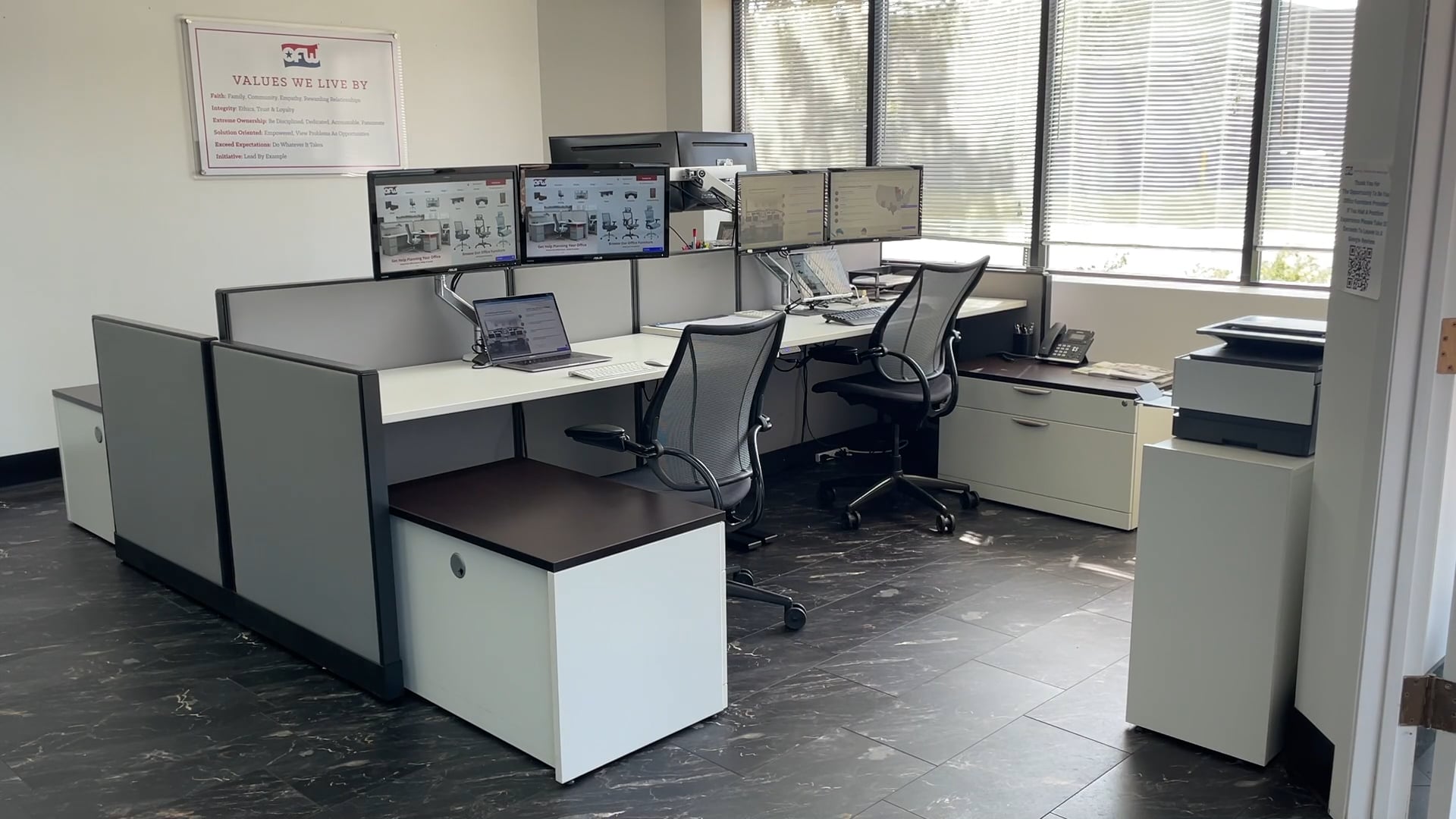 Height Adjustable Workstation Example on Vimeo