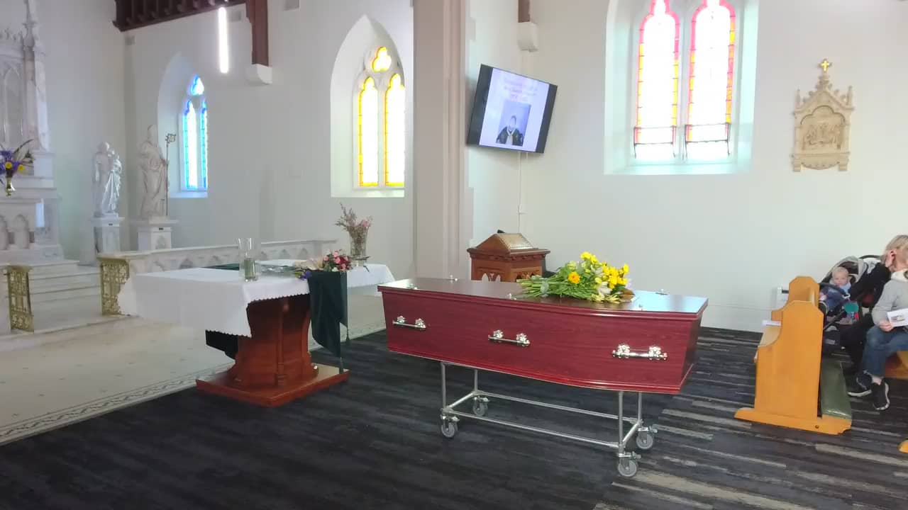 Anne Howlett on Vimeo