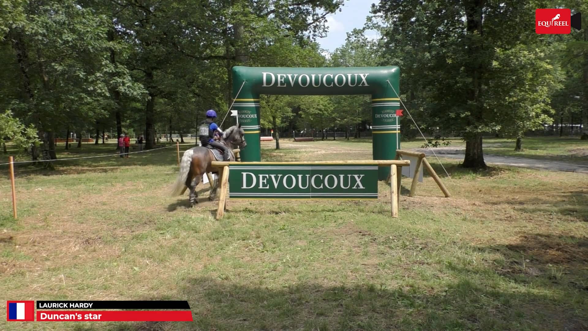 EQUIREEL 3As Poney Elite LAURICK HARDY & Duncan's star at OPEN DE ...