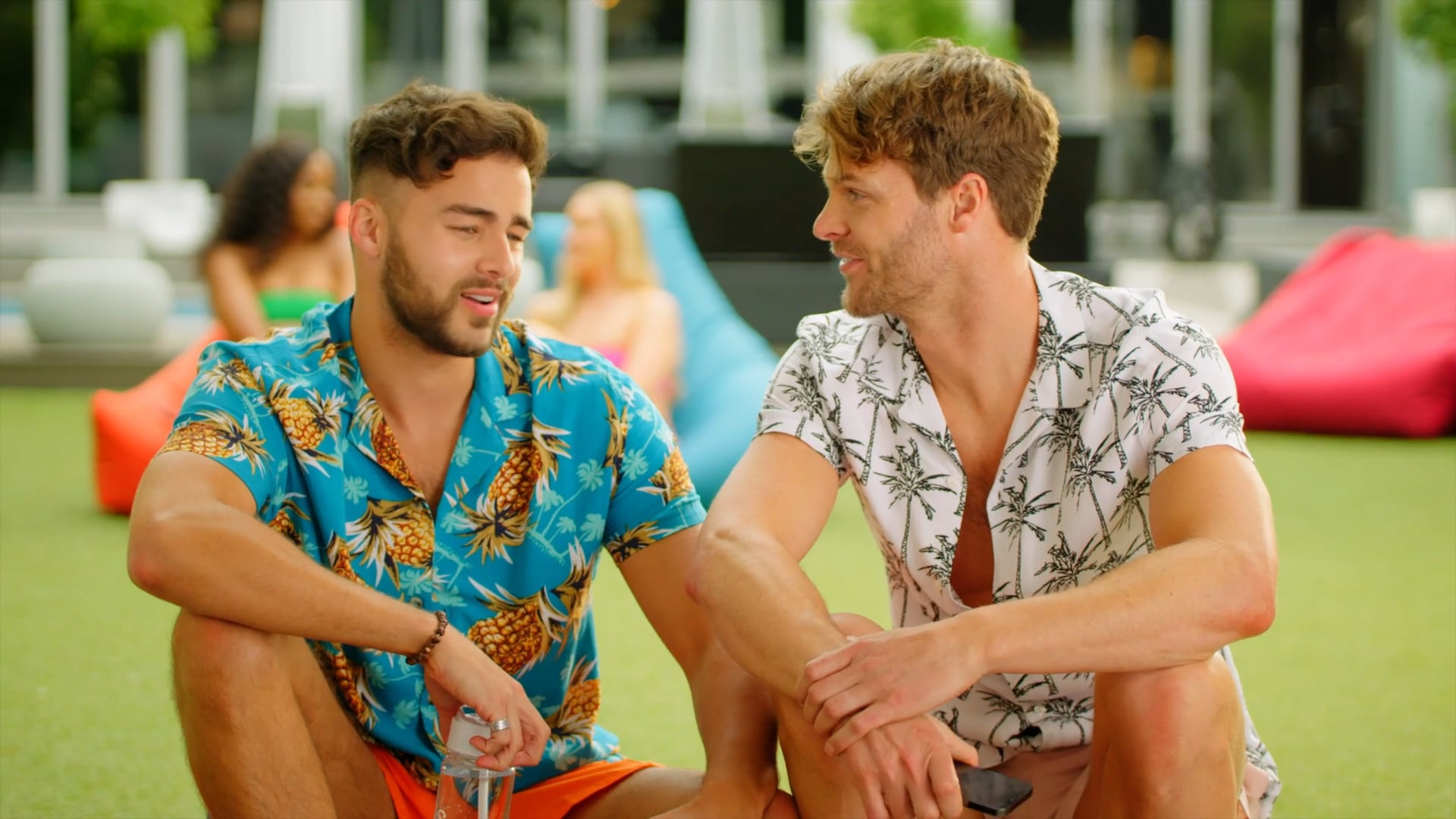 Bondi Sands - Love Island Adverts - ITV Hub - DTT on Vimeo
