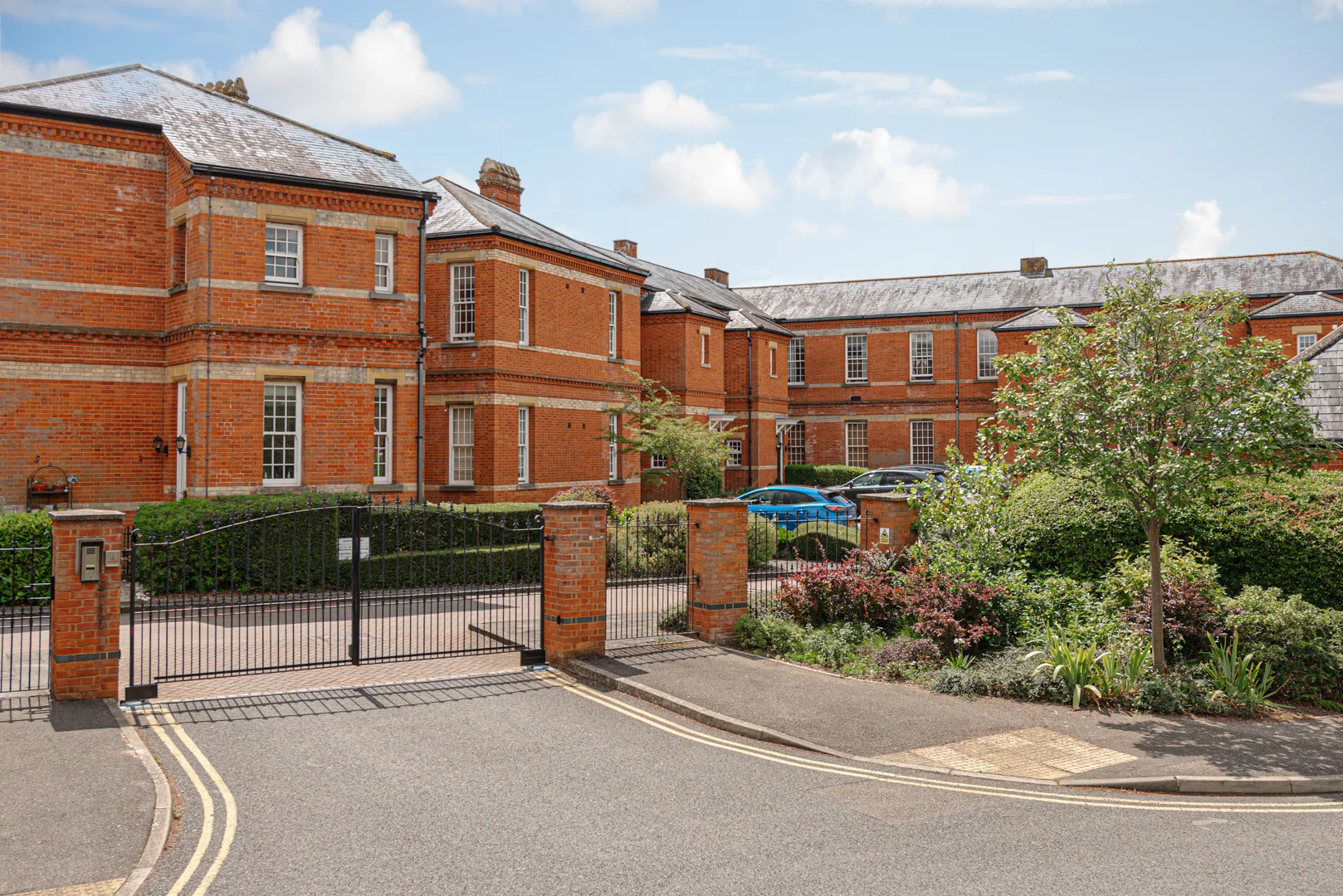 Hunter Court, Sandy Mead, Epsom - The Personal Agent on Vimeo