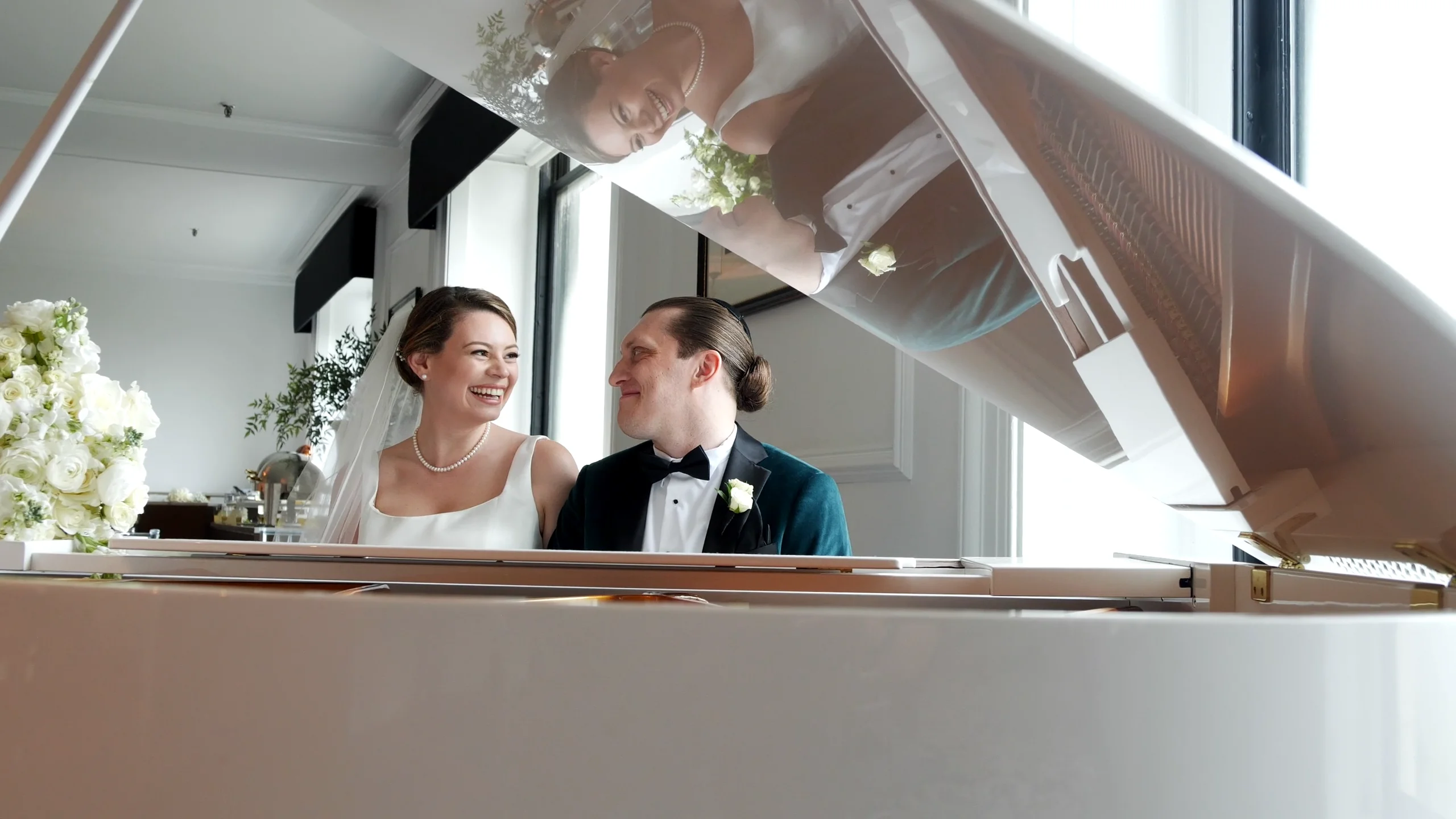 Raginsky-Baker Wedding Highlights on Vimeo