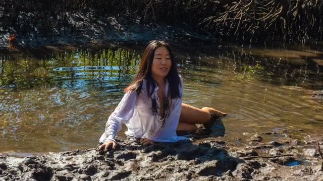 Min in the Mud on Vimeo